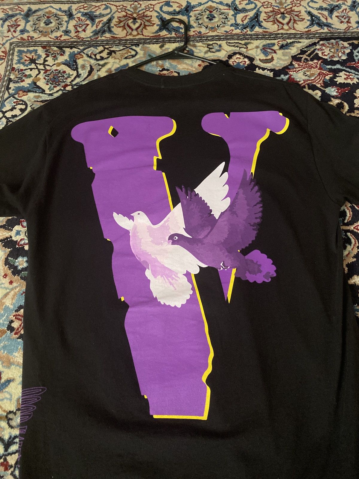 Vlone Nav x Vlone Doves Tee Black | Grailed