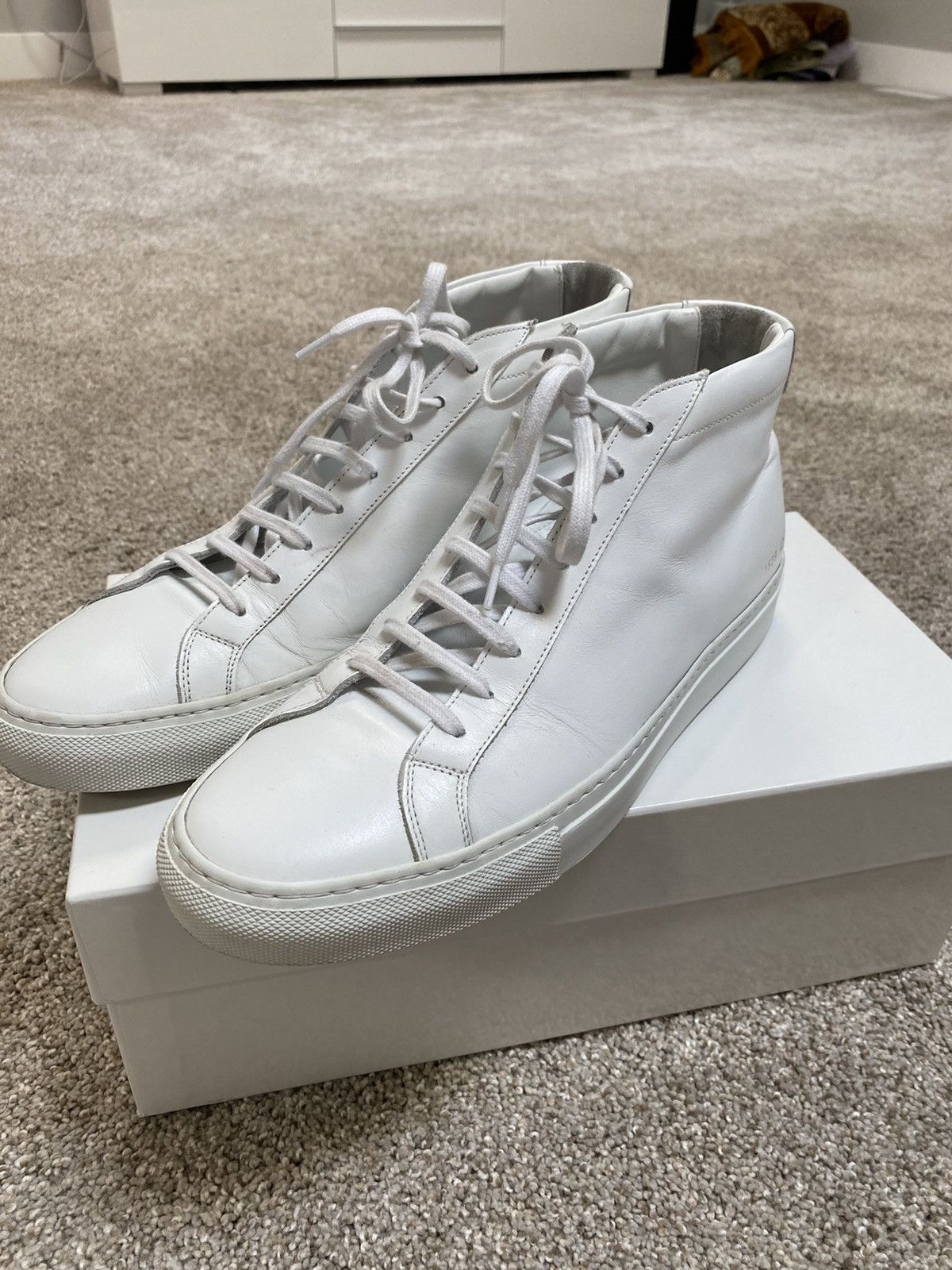 Common Projects Common projects original achilles mid white | Grailed