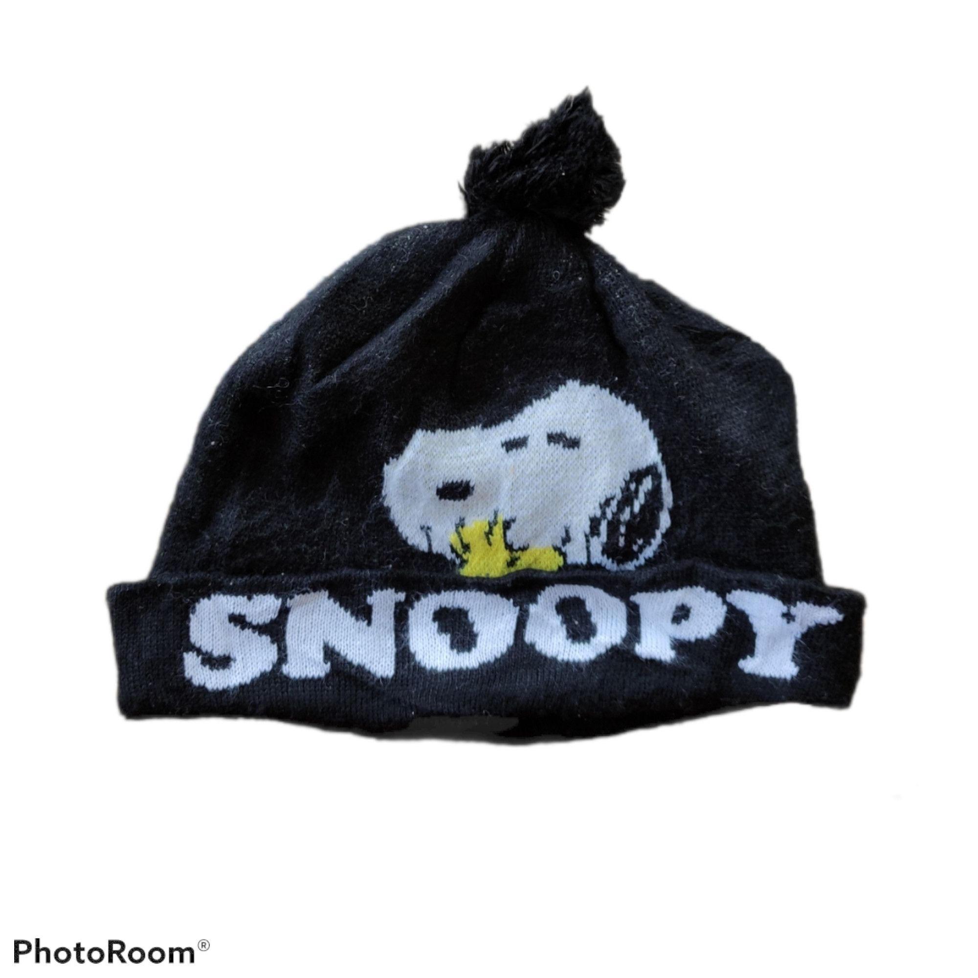 Peanuts PEANUTS SNOOPY BEANIE HAT | Grailed