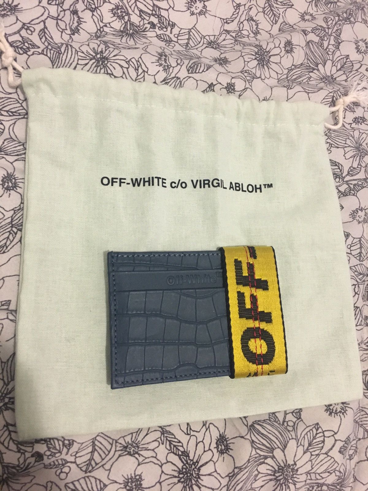 Off-White Off White Card Holder | Grailed