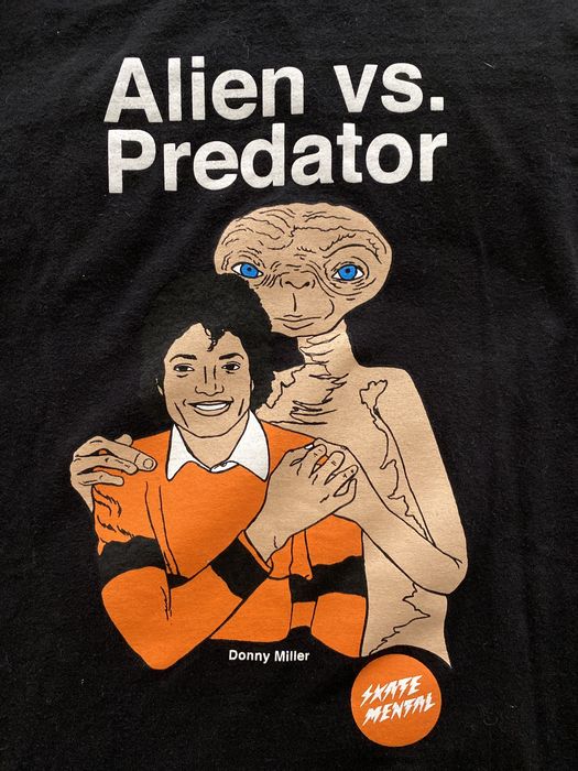 Streetwear Skatemental Alien Vs Predator Tee | Grailed