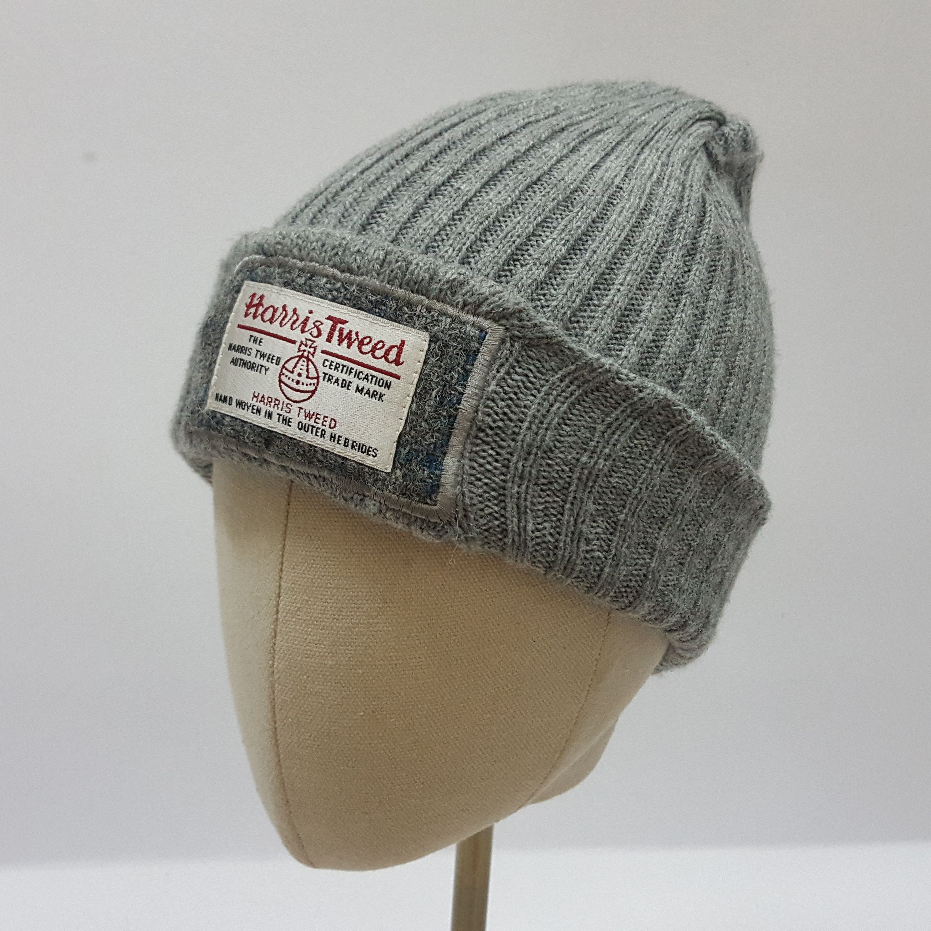Vintage Vintage HARRIS TWEED nice logo tag design snow winter hats ...