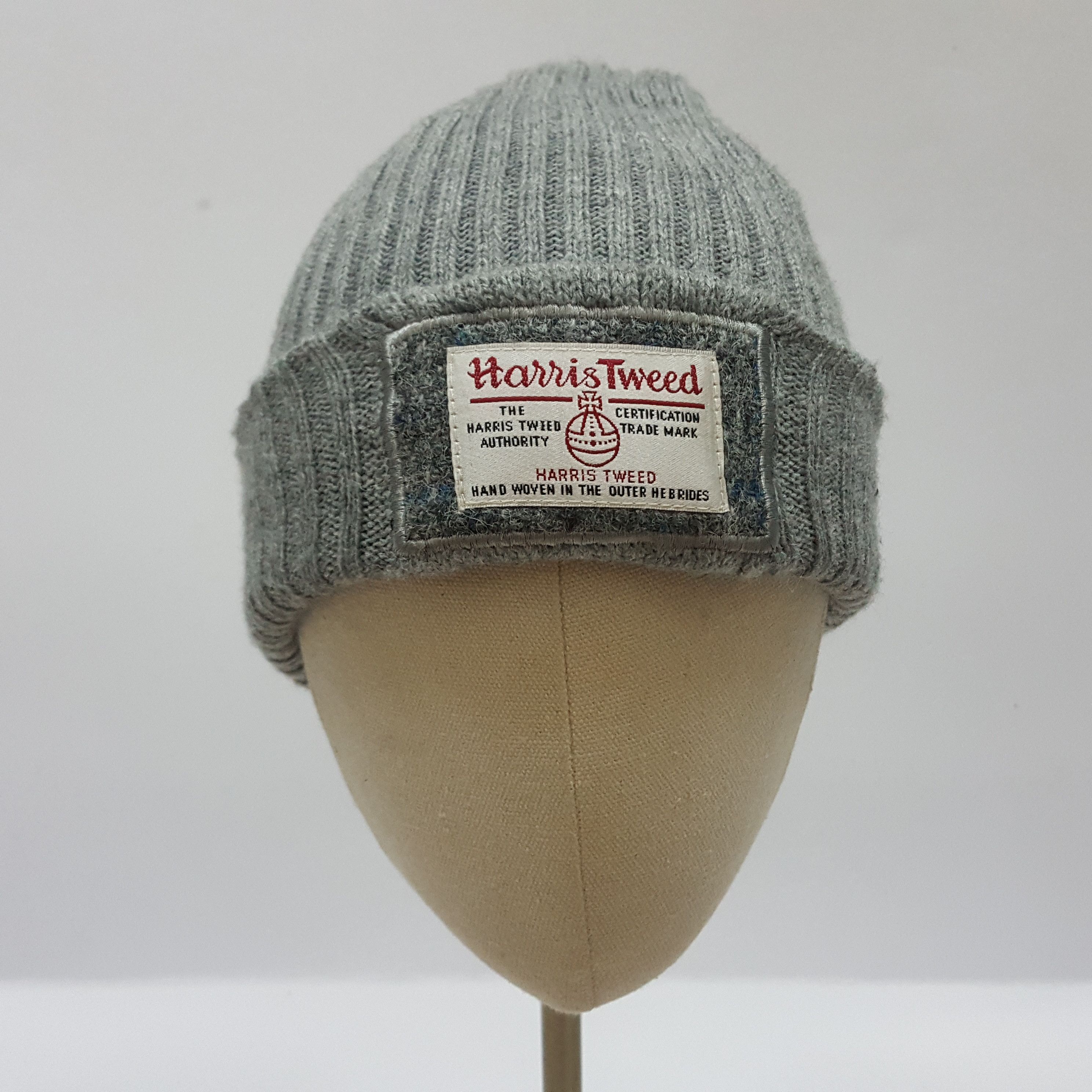 Vintage Vintage HARRIS TWEED nice logo tag design snow winter hats ...