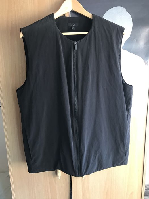 Cos Cos x Mr Porter vest | Grailed