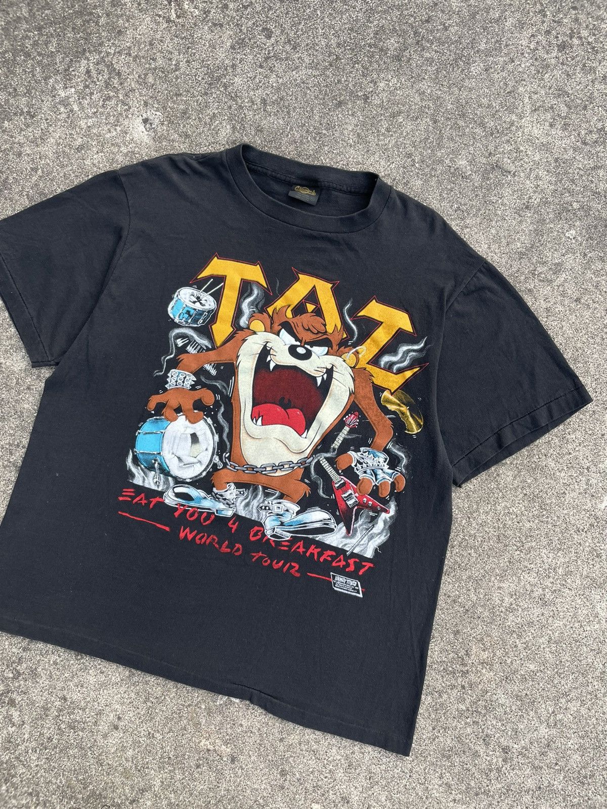 Vintage Vintage Taz graphic tee | Grailed