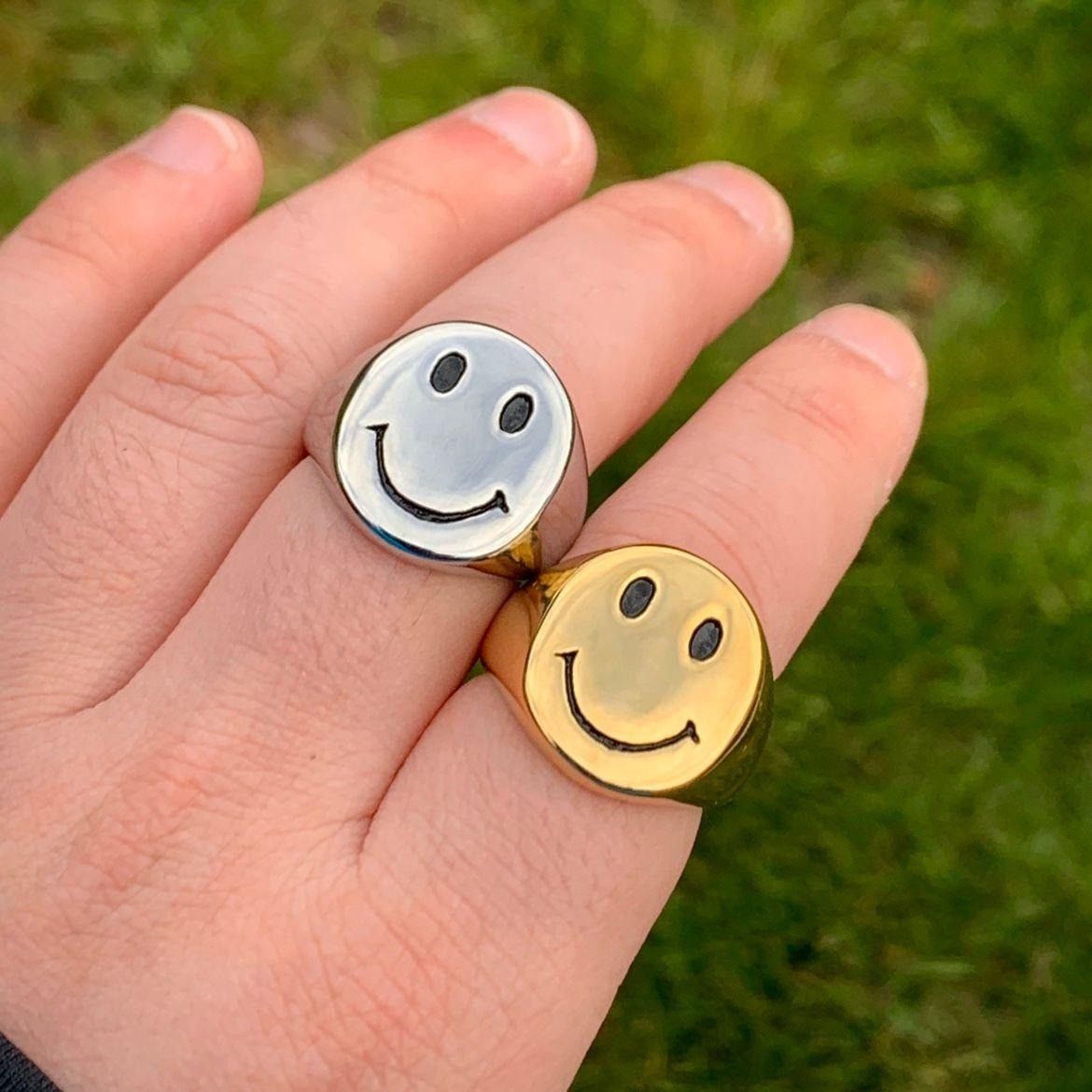 Jewelry × Streetwear Smiley Ring | Smile Ring | Grailed