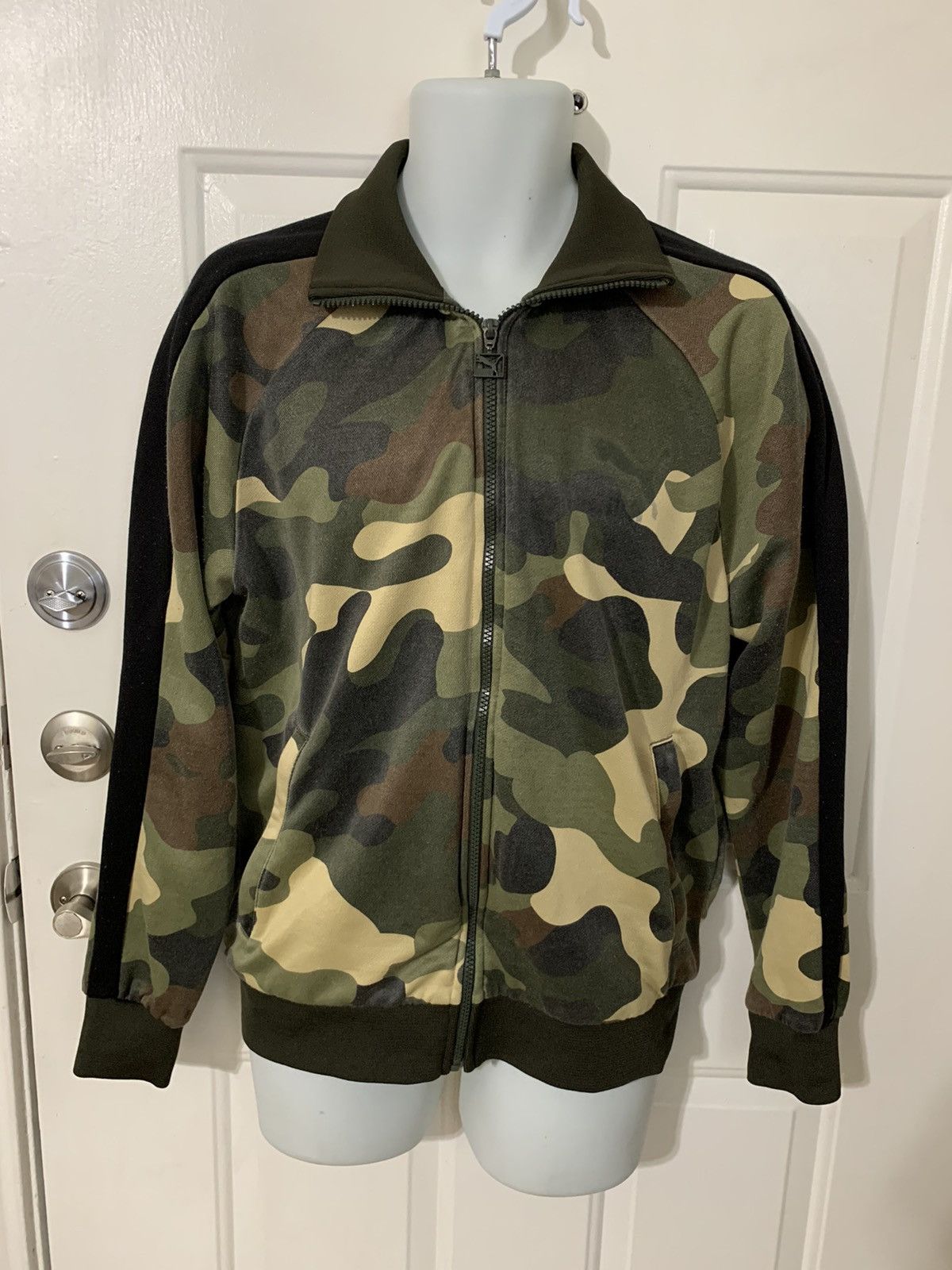 Puma Puma SE T7 Track 68 Camo track jacket | Grailed