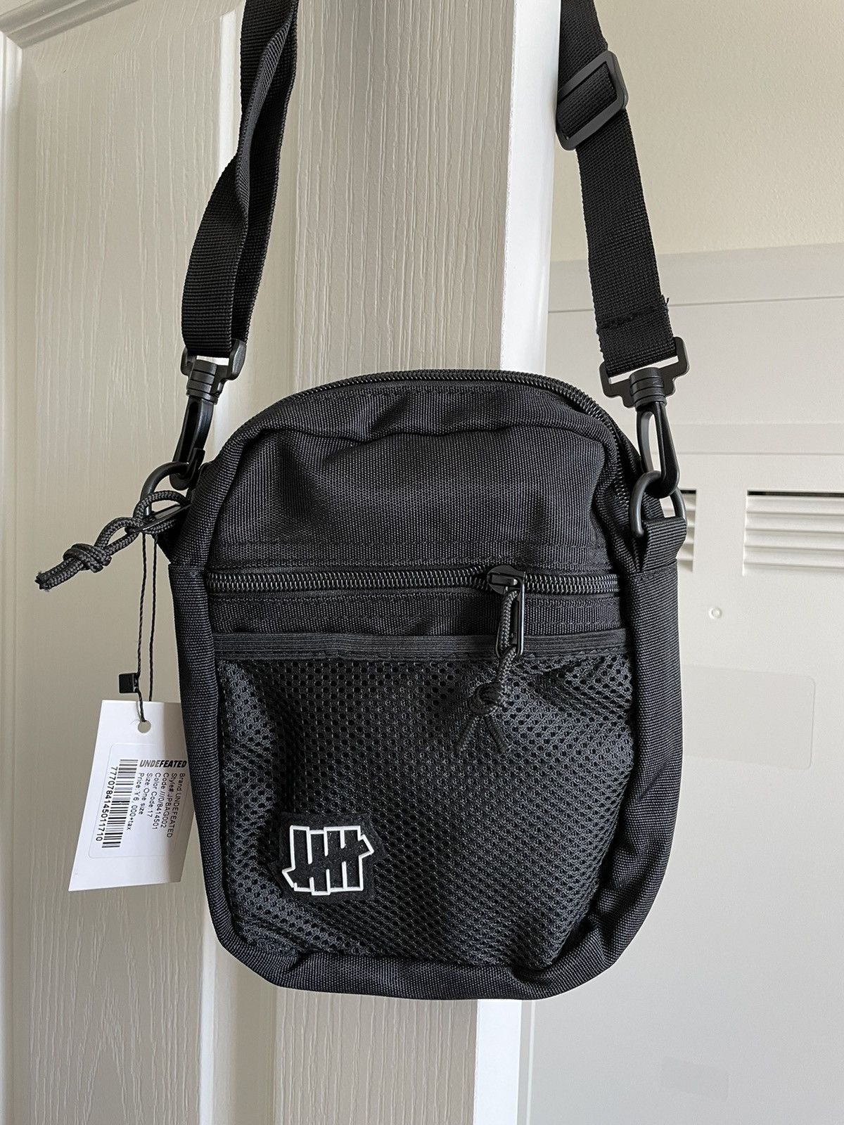 Undefeated Shoulder Bag | Grailed