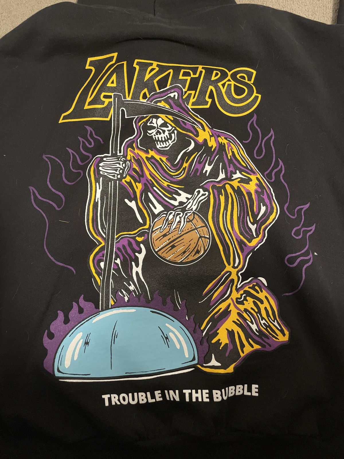 Warren Lotas Warren Lotas “LAKERS TROUBLE IN THE BUBBLE” | Grailed