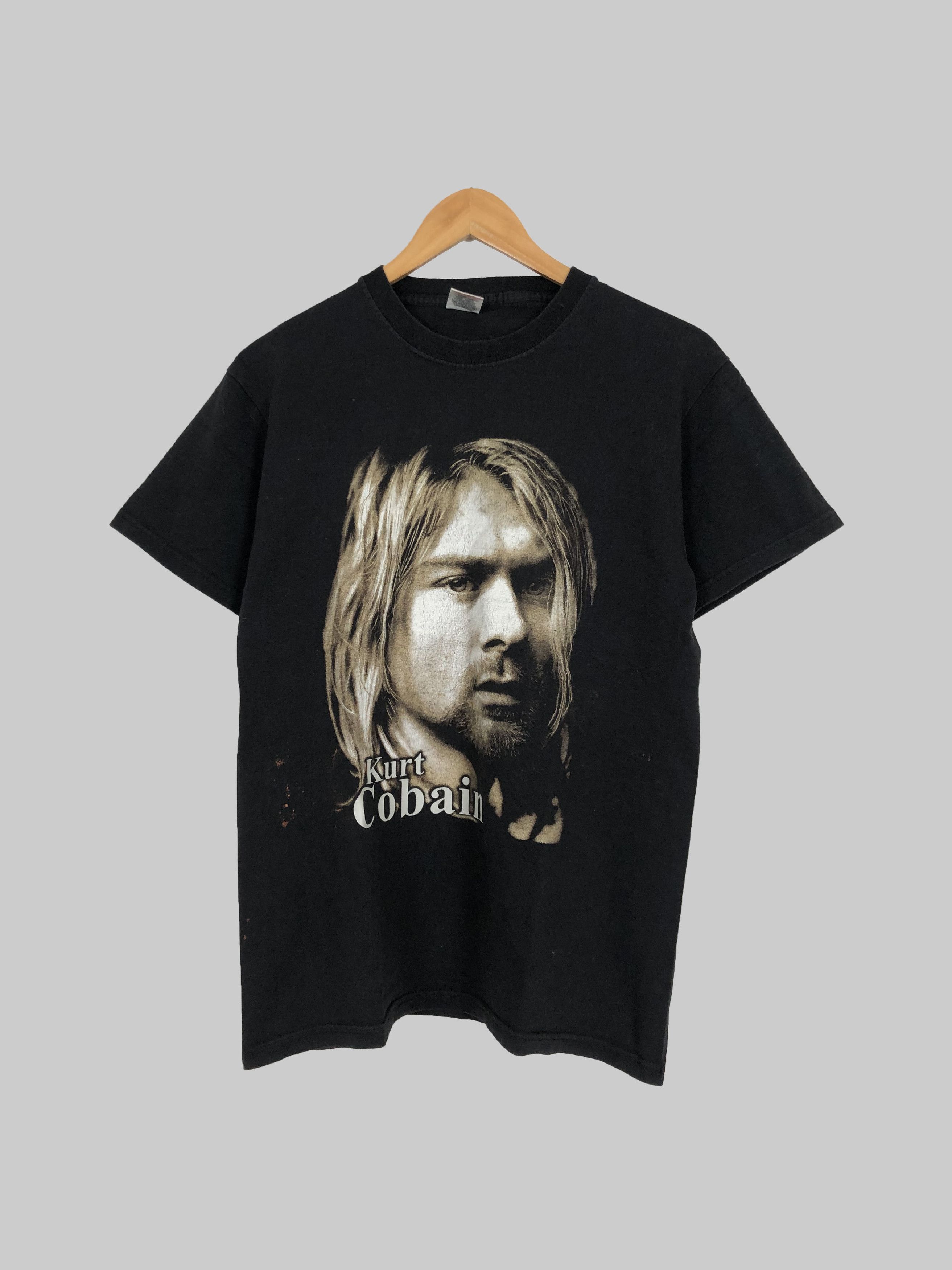 Band Tees × Rock Tees × Vintage Vintage 00s Nirvana Kurt Cobain (Red ... Band Tees × Rock Tees × Vintage Vintage 00s Nirvana Kurt Cobain (Red ...