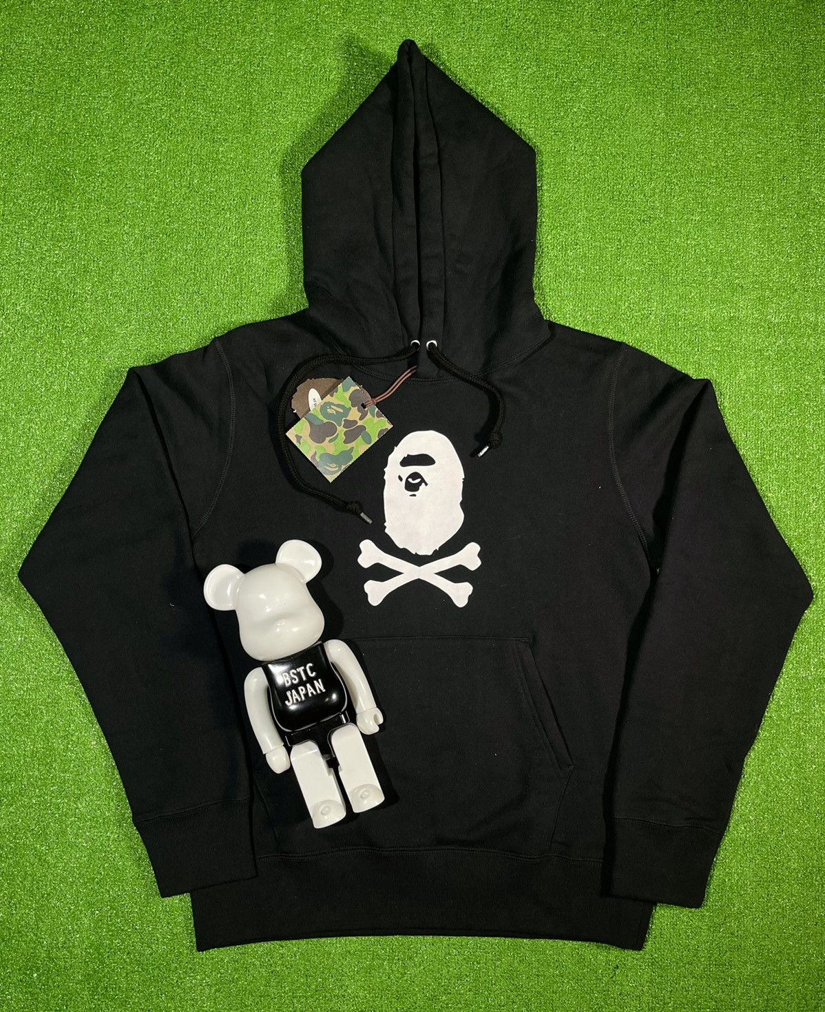 Bape BAPE CROSSBONE PULLOVER HOODIE | Grailed