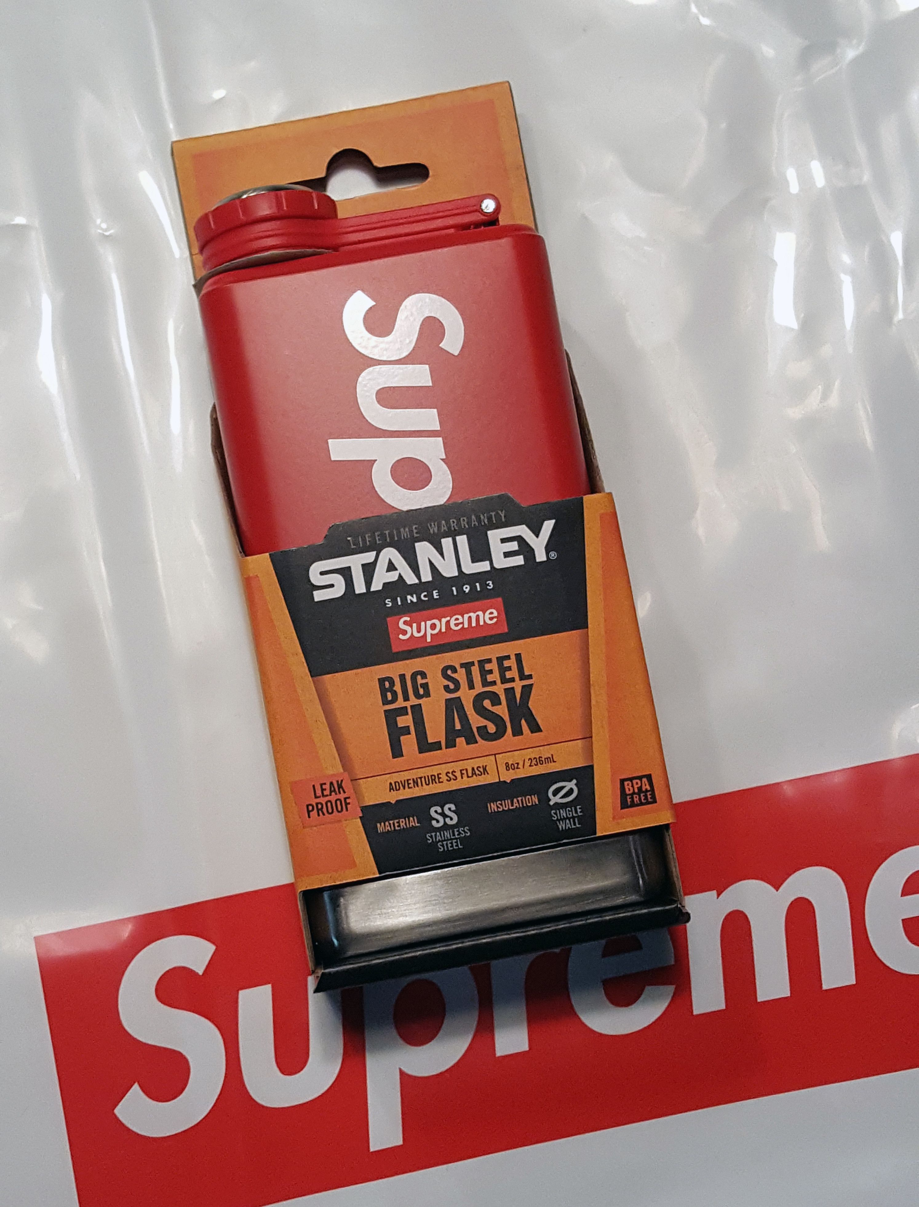 Supreme Stanley Adventure Flask | Grailed