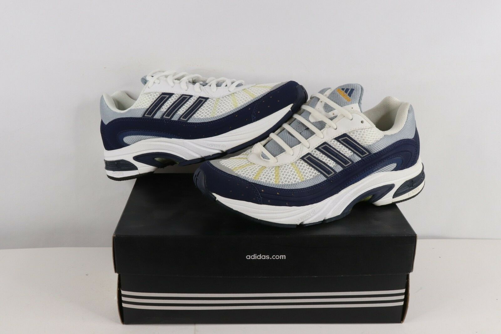 Adidas × Vintage NOS Vintage Adidas Cairo Gym Jogging Running Shoes ...