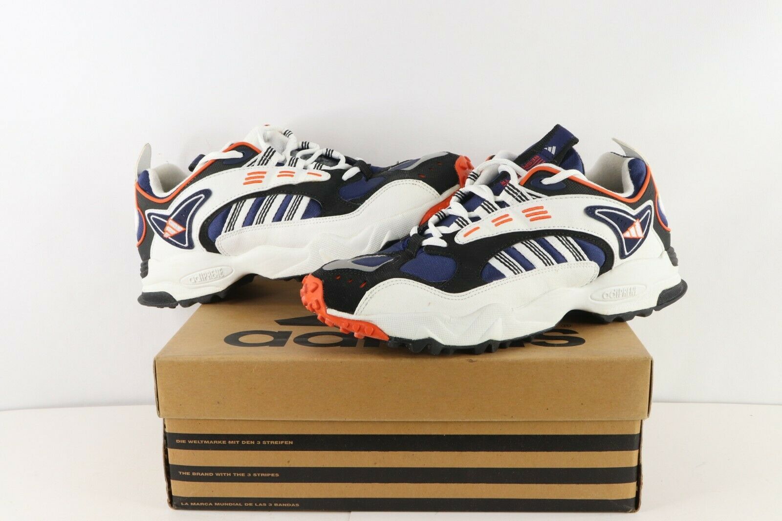 Adidas × Vintage NOS Vintage 90s Adidas Response Trail Running Shoes ...