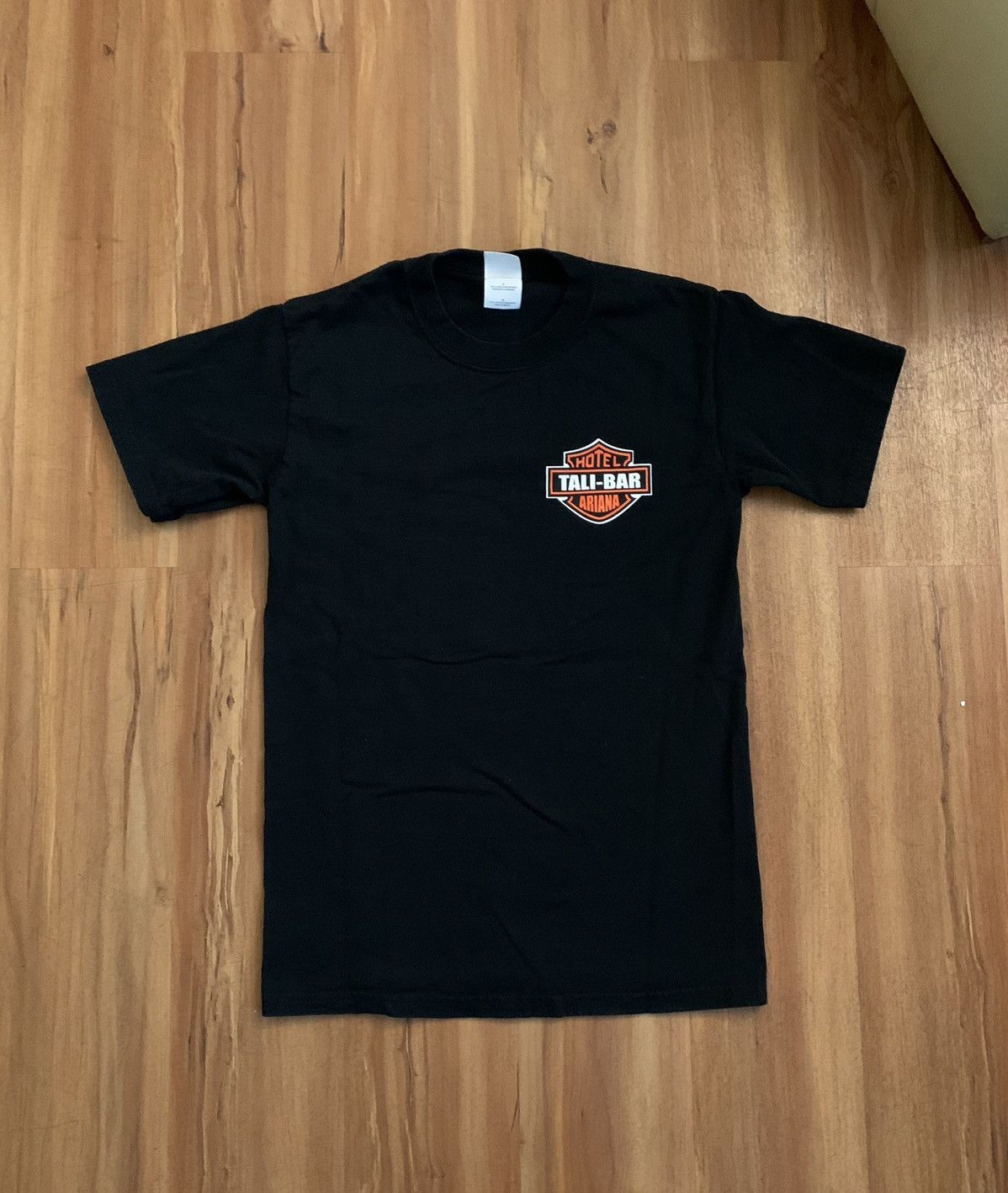 Gildan × Harley Davidson Hotel Tali Bar Ariana Shirt | Grailed