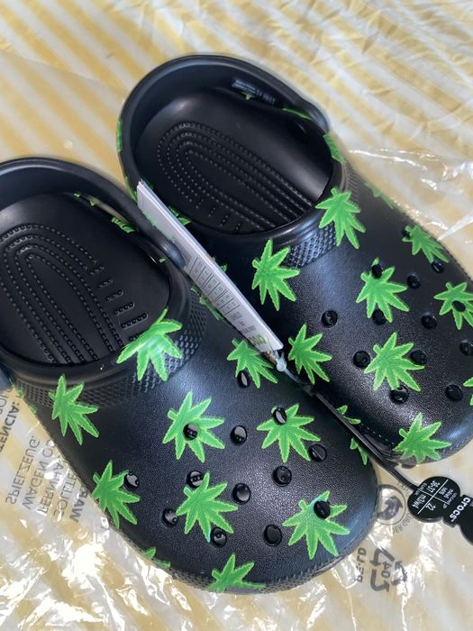 Crocs Classic Hemp Leaf Crocs | Grailed