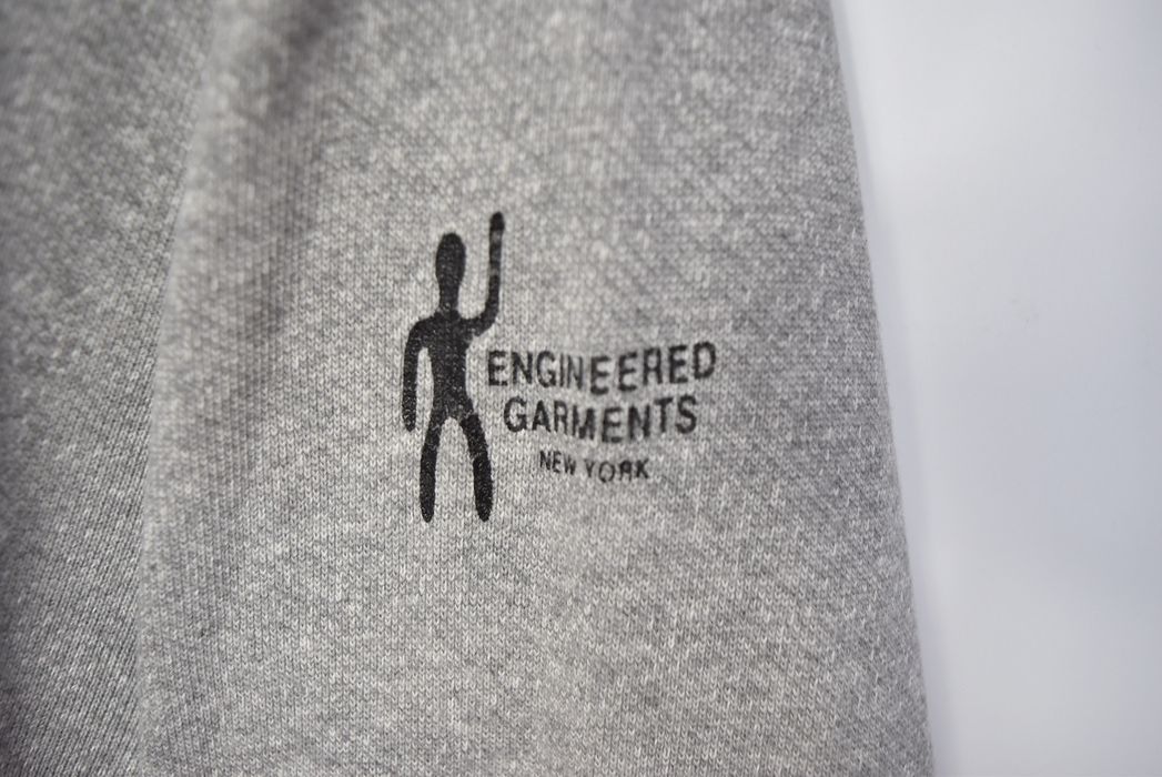 Engineered Garments Engineered Garments/logo graphic t-shirt/22513 ...