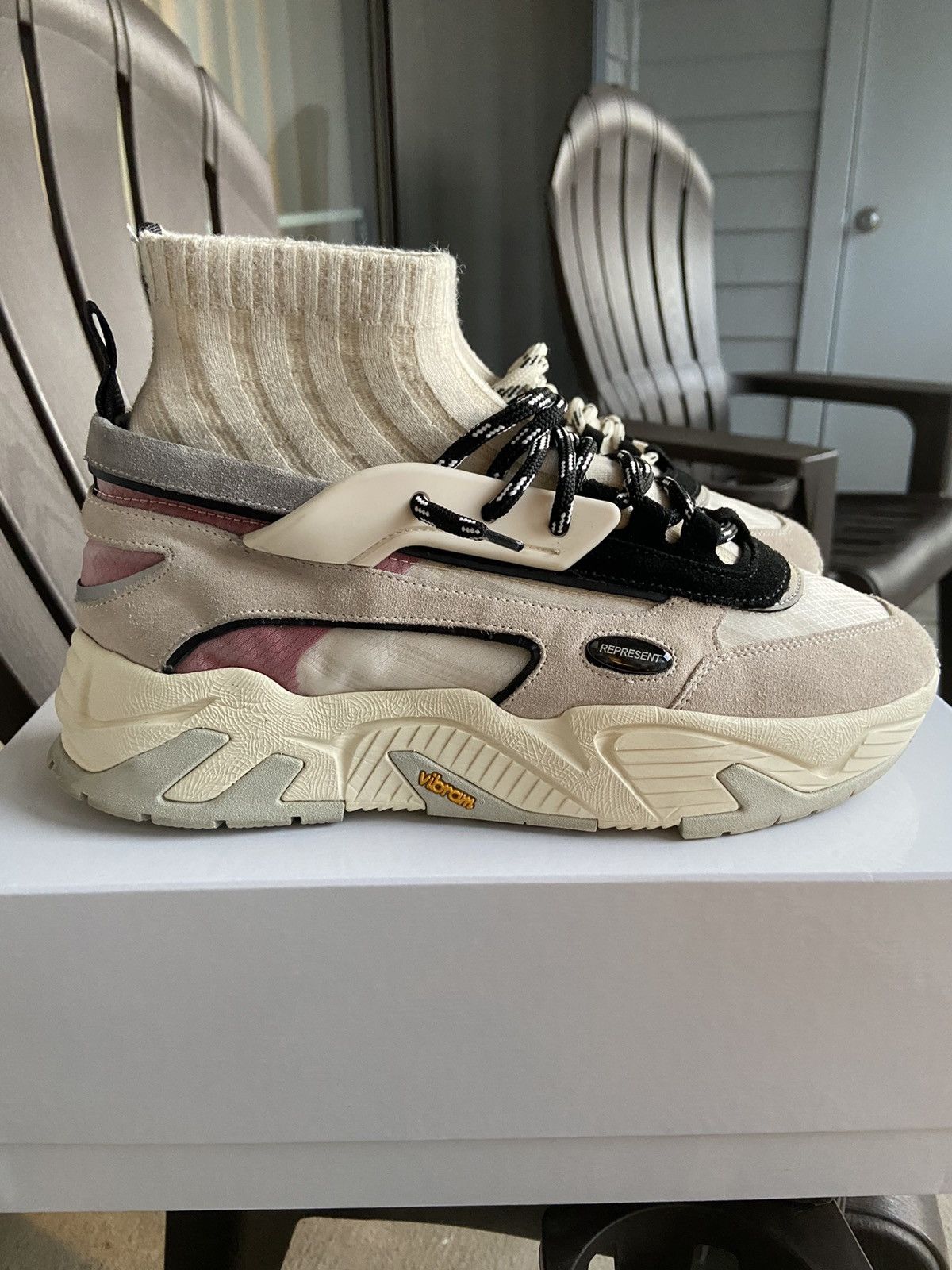 Represent Clo. Represent Terrier | Grailed