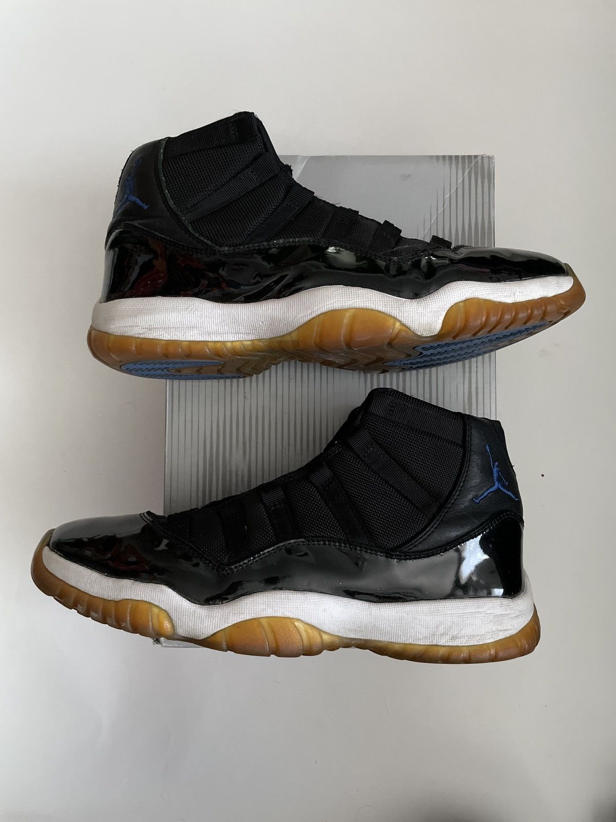 Jordan Brand Air Jordan 11 Retro 2000 Space Jam 2000 | Grailed