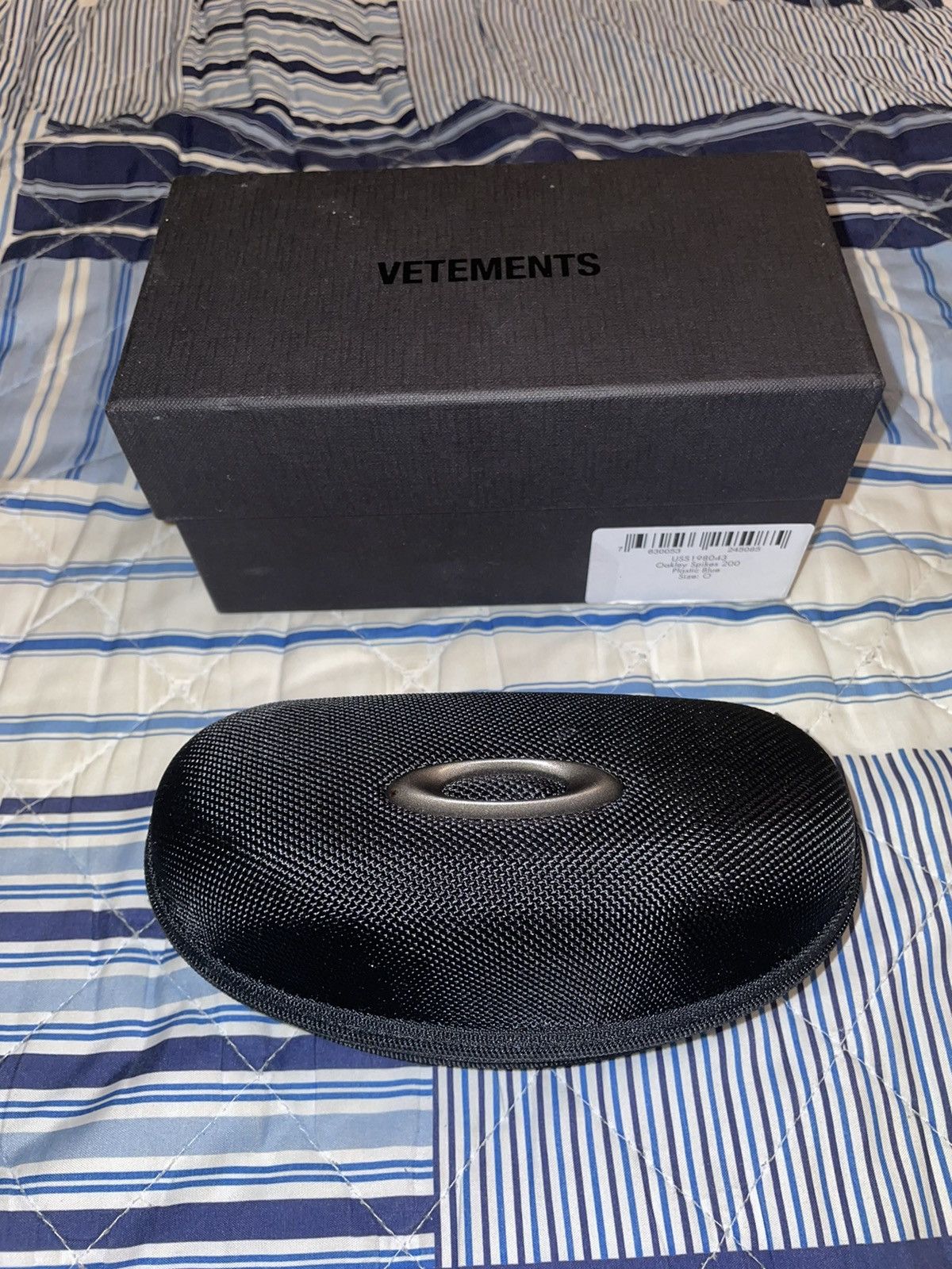 Oakley × Vetements Vetements x Oakley ss19 spike 200 sunglasses | Grailed