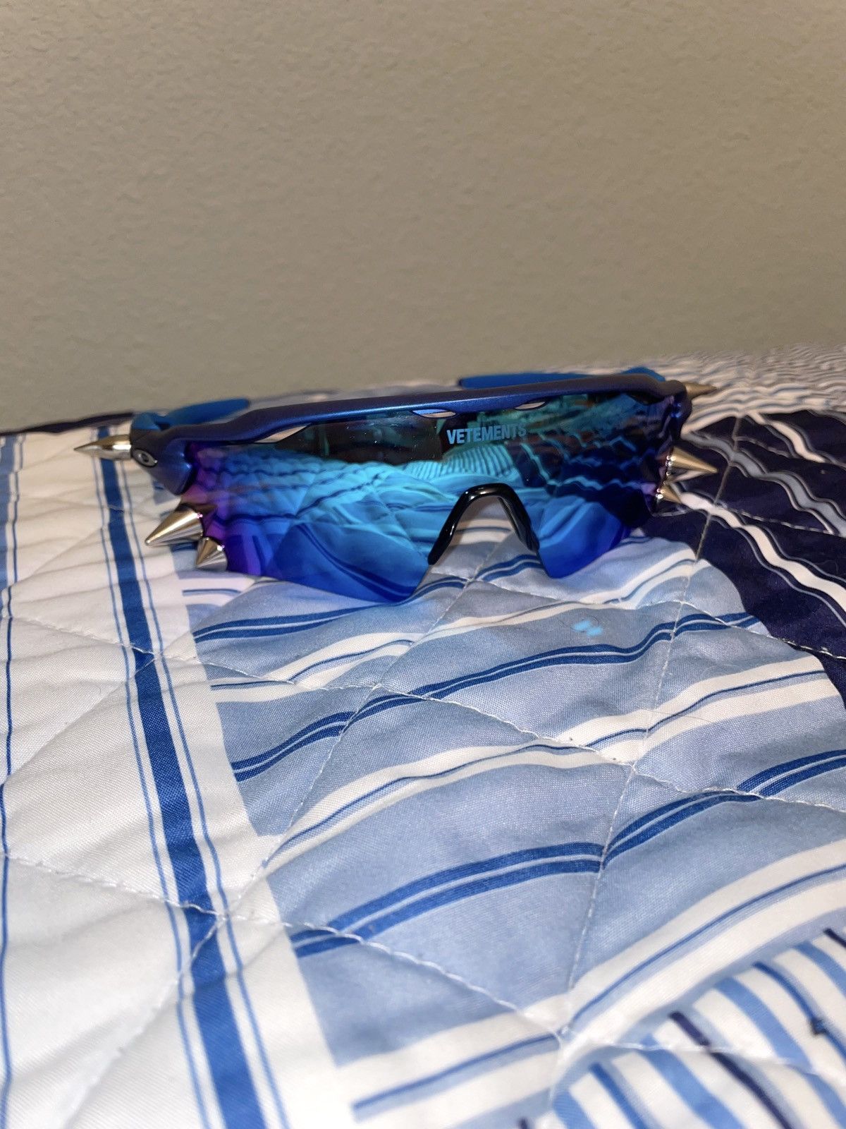 Oakley × Vetements Vetements x Oakley ss19 spike 200 sunglasses | Grailed