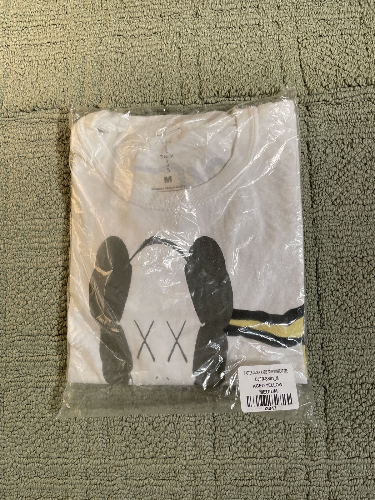 Fragment Design × Kaws × Travis Scott Travis Scott Cactus Jack + KAWS ...