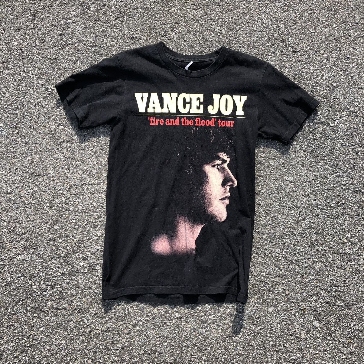 Band Tees × Vintage Vance Joy “Fire and the flood Tour” T-shirt | Grailed