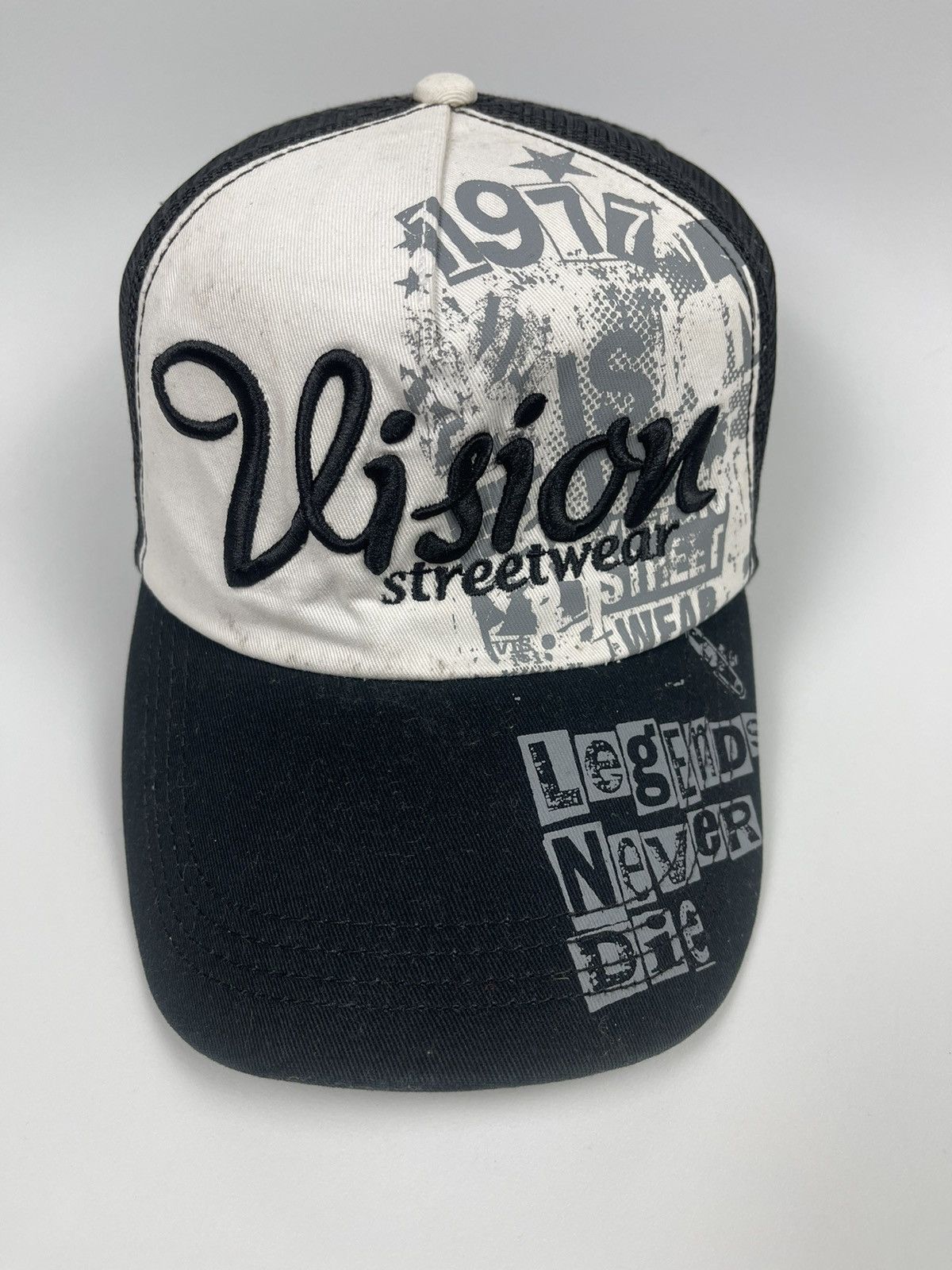 Vision Streetwear Rare Vision Street wear lagends Never Die Half ...