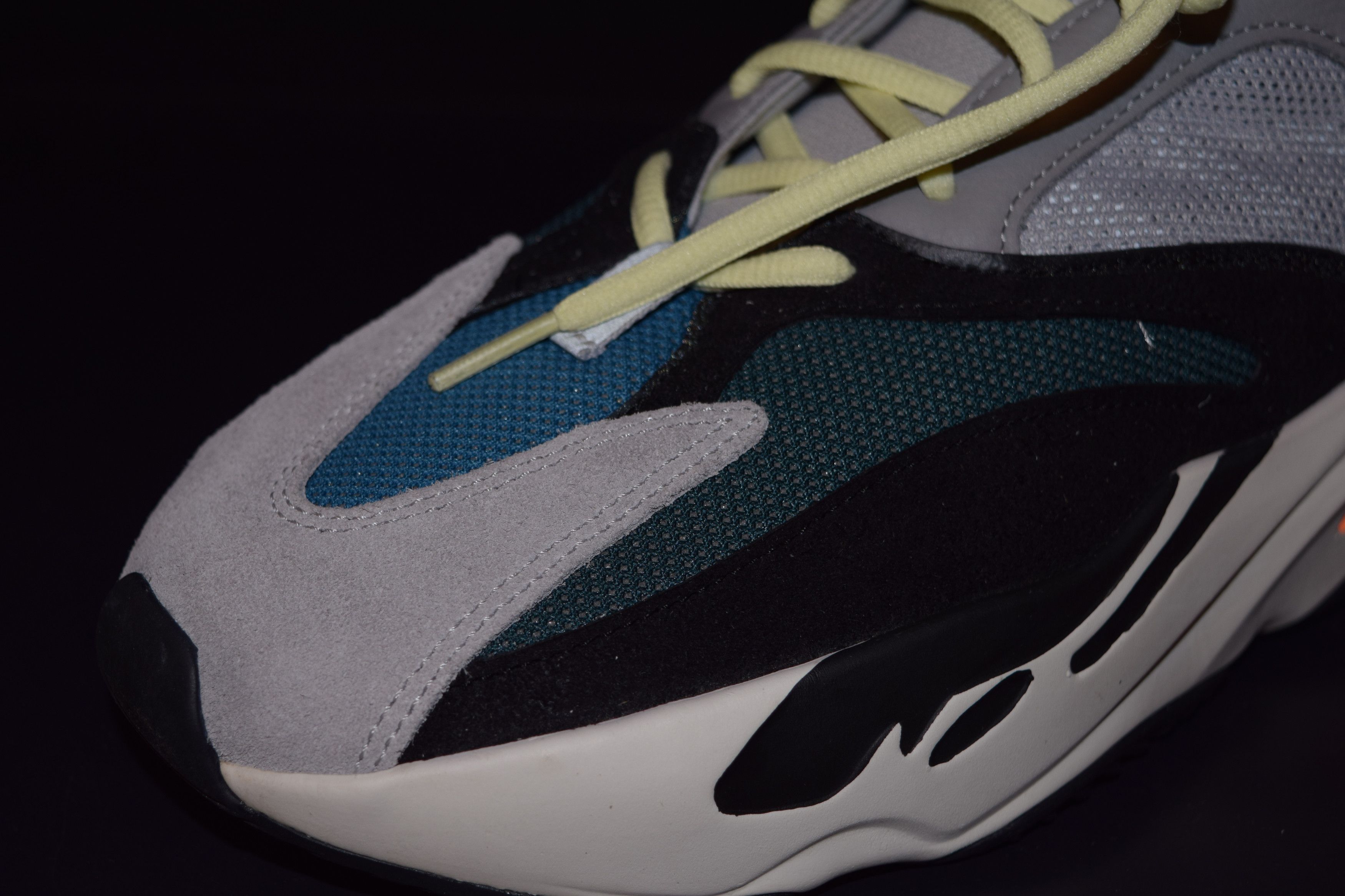 Adidas Yeezy 700 OG “Wave Runner” | Grailed