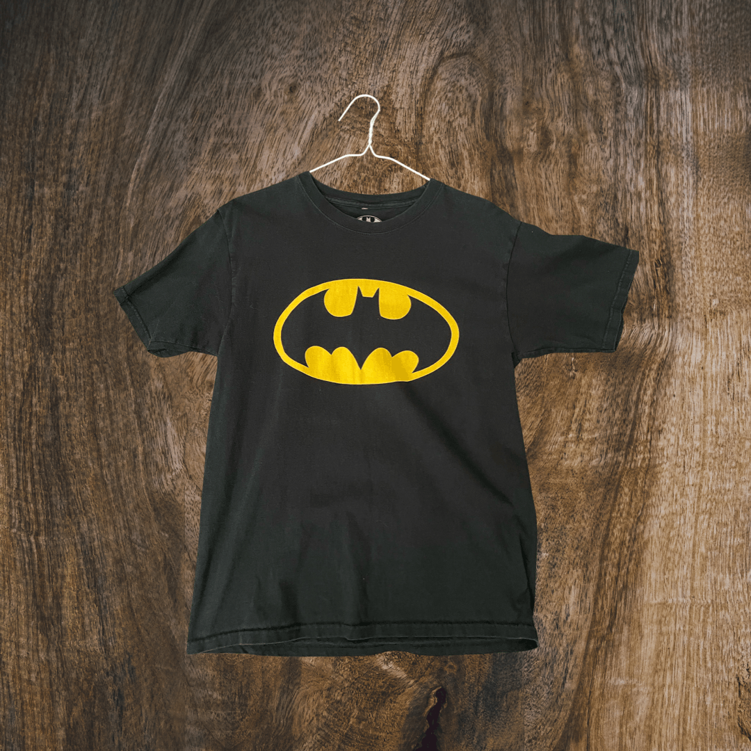 DC Comics × Vintage batman logo tee | Grailed