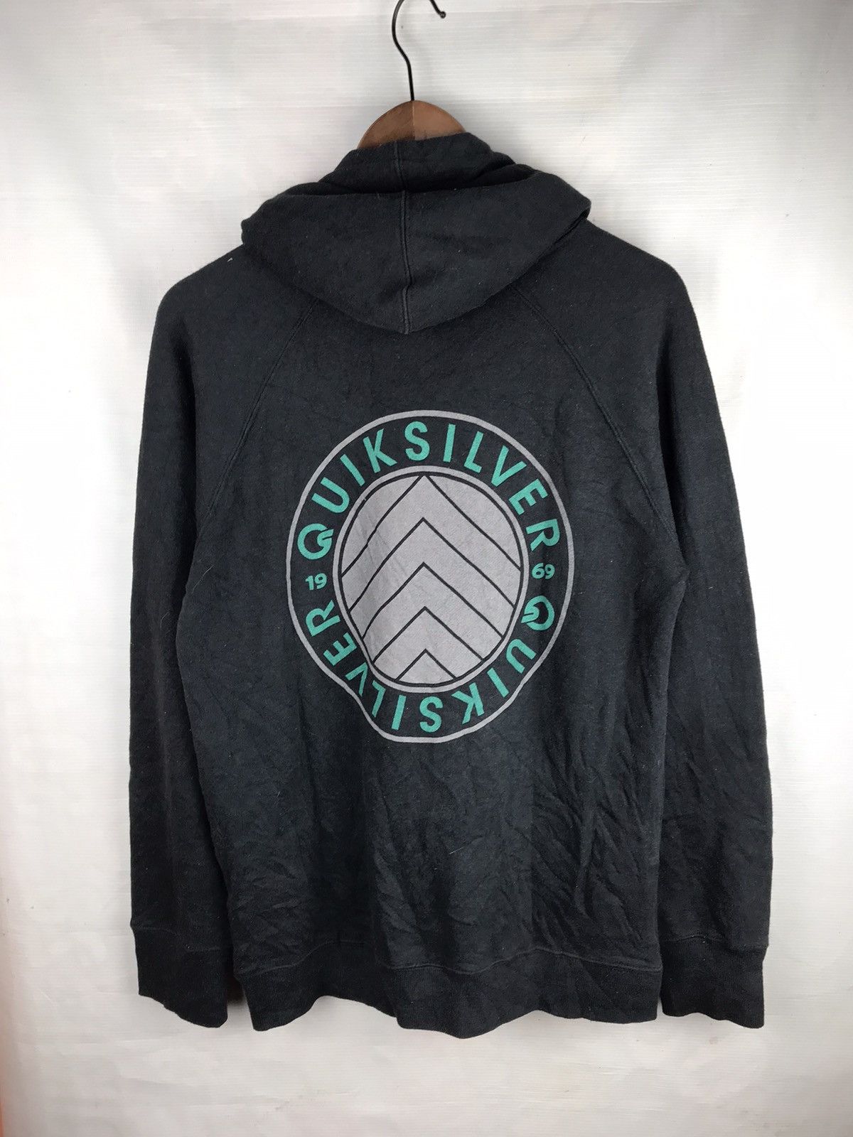 Quicksilver × Surf Style Quicksilver hoodie big logos on back | Grailed