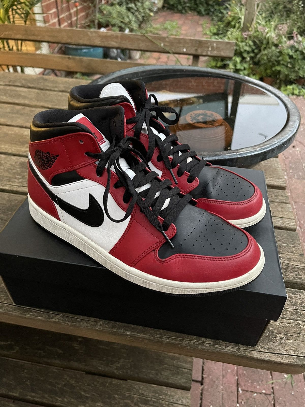 Jordan Brand × Nike Air Jordan 1 Mid Chicago Toe | Grailed