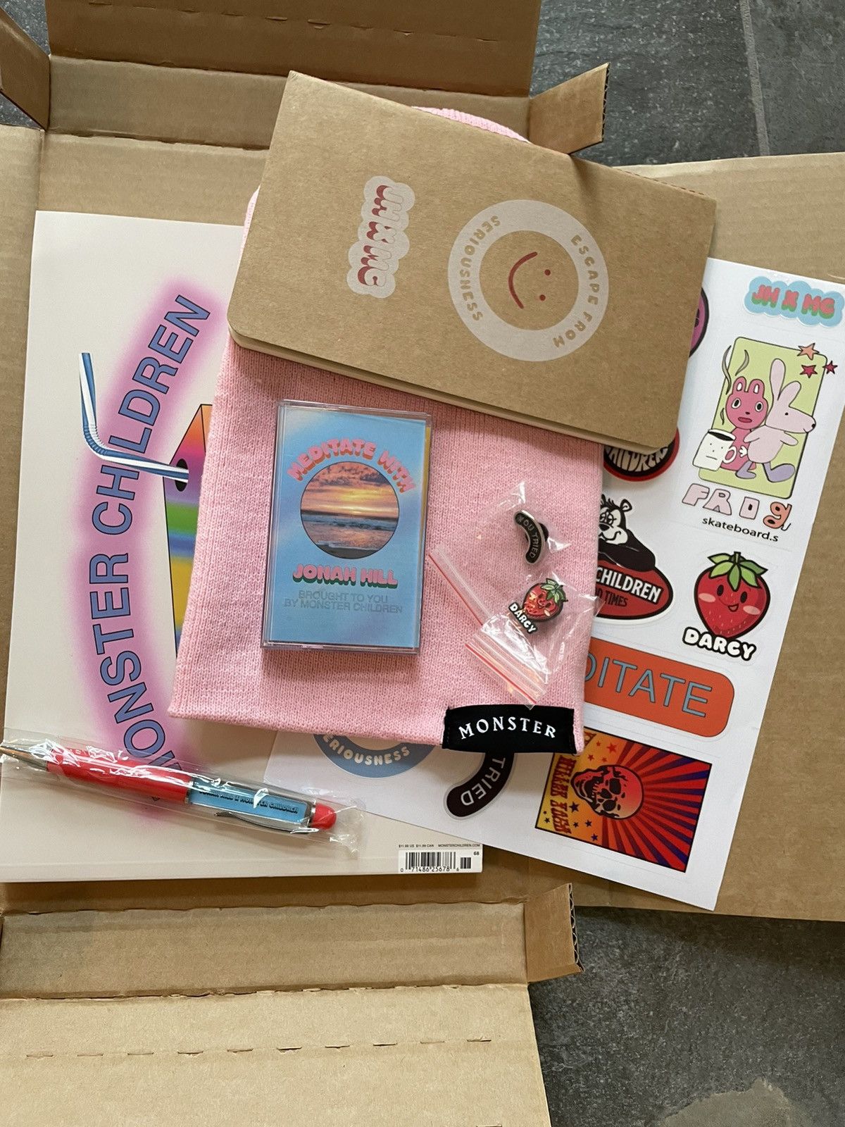 Comics Monster Children x Jonah Hill Guest Editor Box Set Pink Cap ...