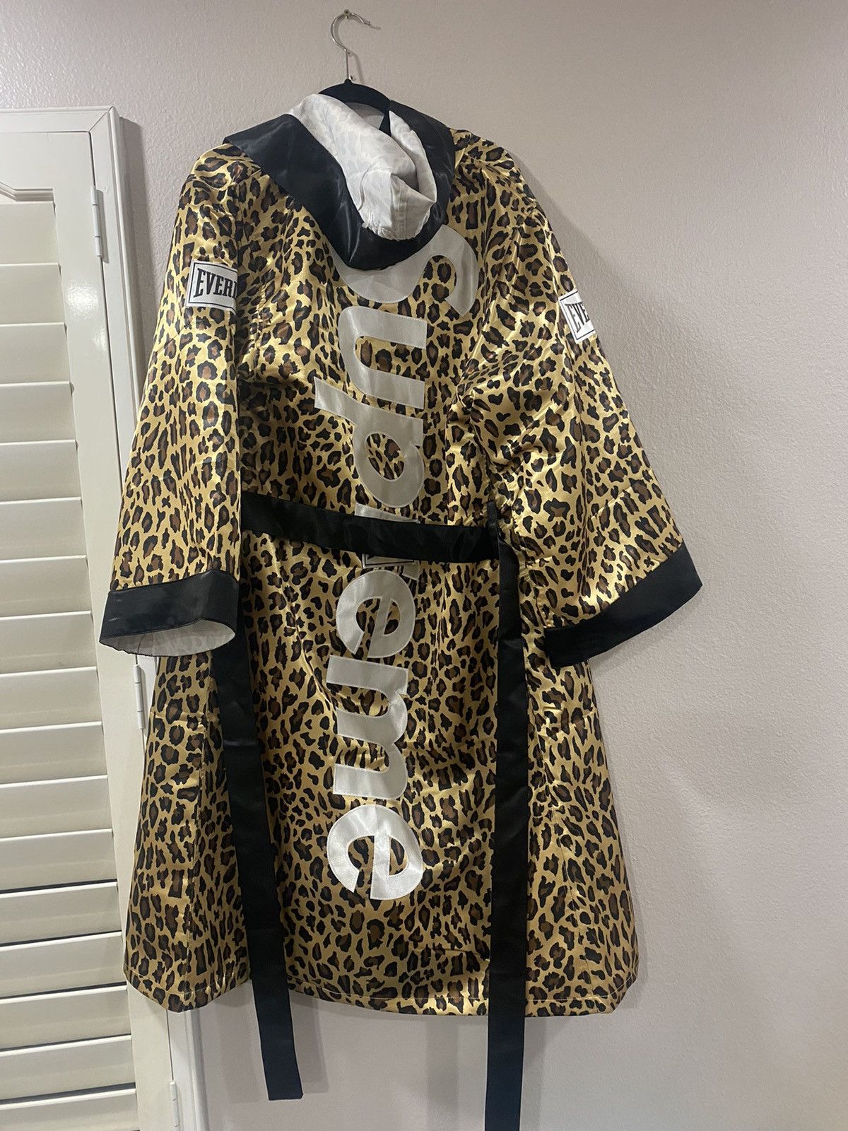 Everlast × Supreme Supreme Everlast hooded boxing Robe Leopard | Grailed