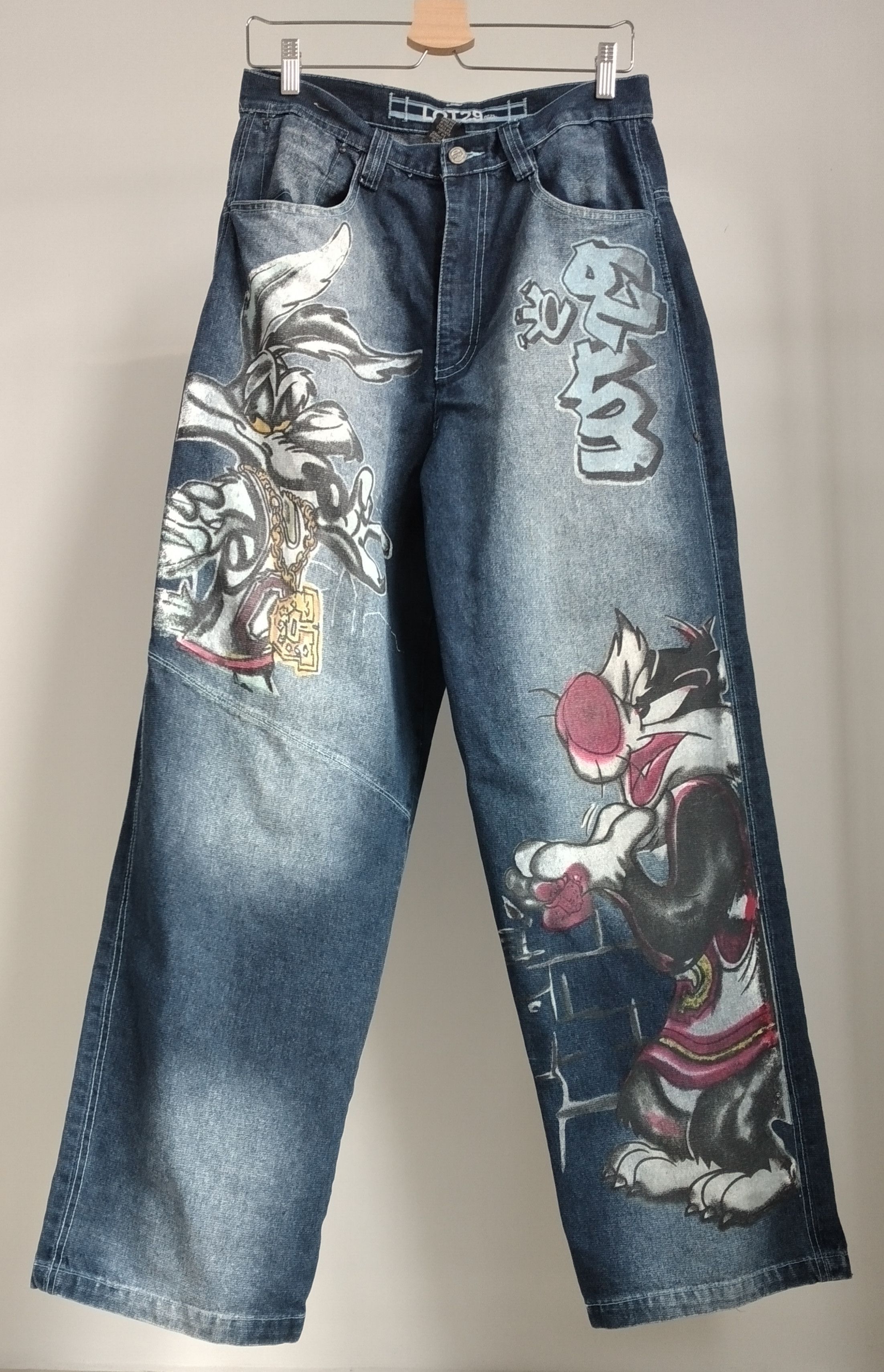 Streetwear Lot 29 x Looney Tunes | Grailed