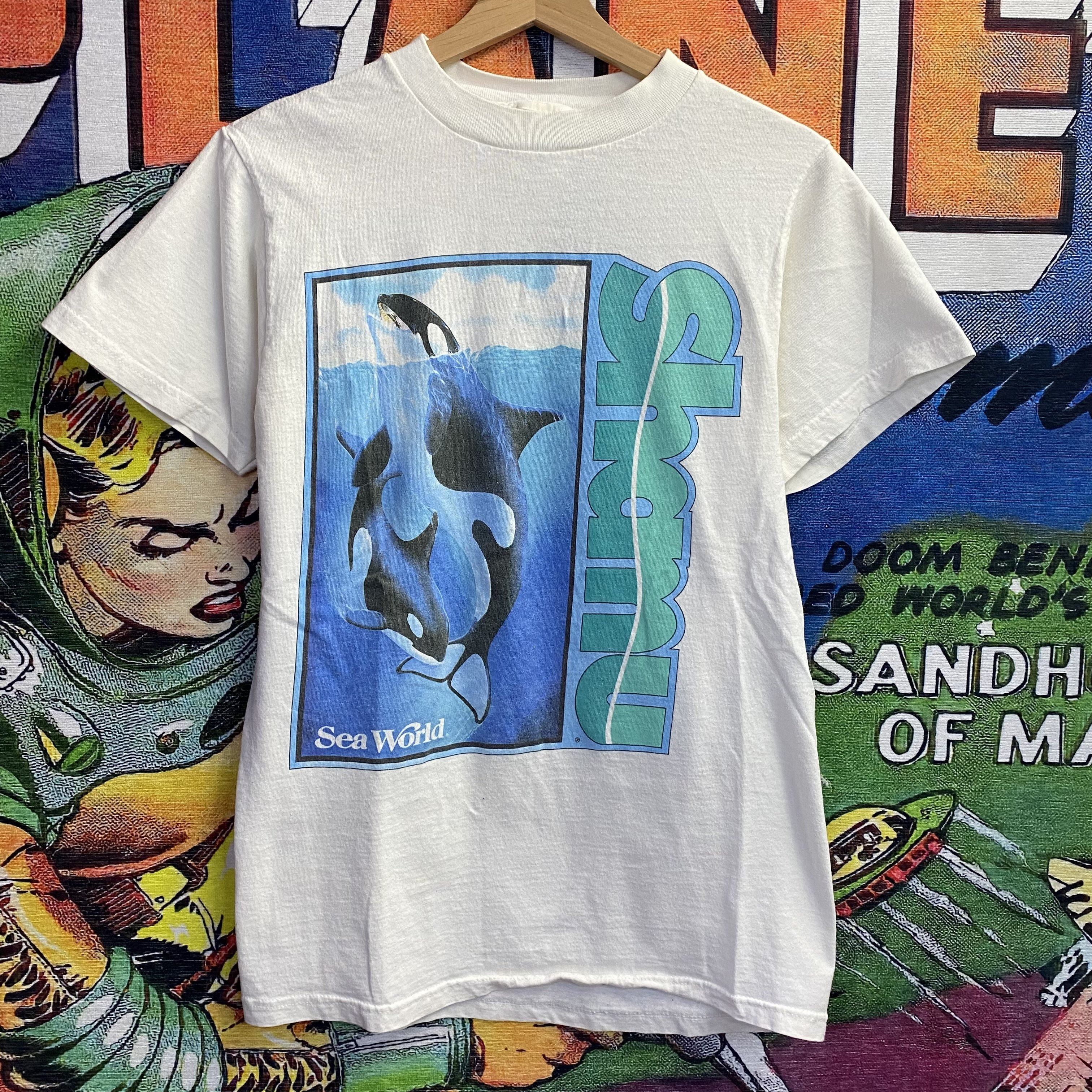 Streetwear × Vintage Vintage Shamu SeaWorld Tee Shirt size Small | Grailed