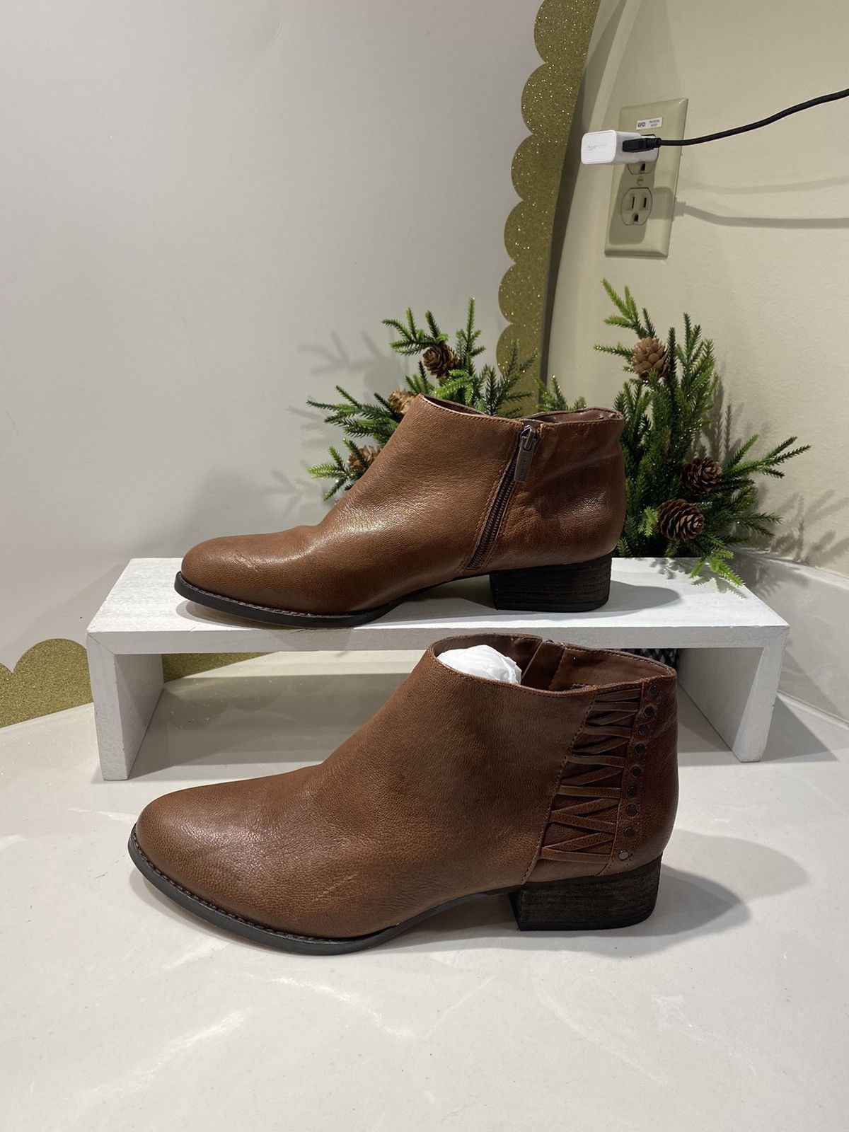 Vince Camuto Vince Camuto Canteen Brown Booties | Grailed