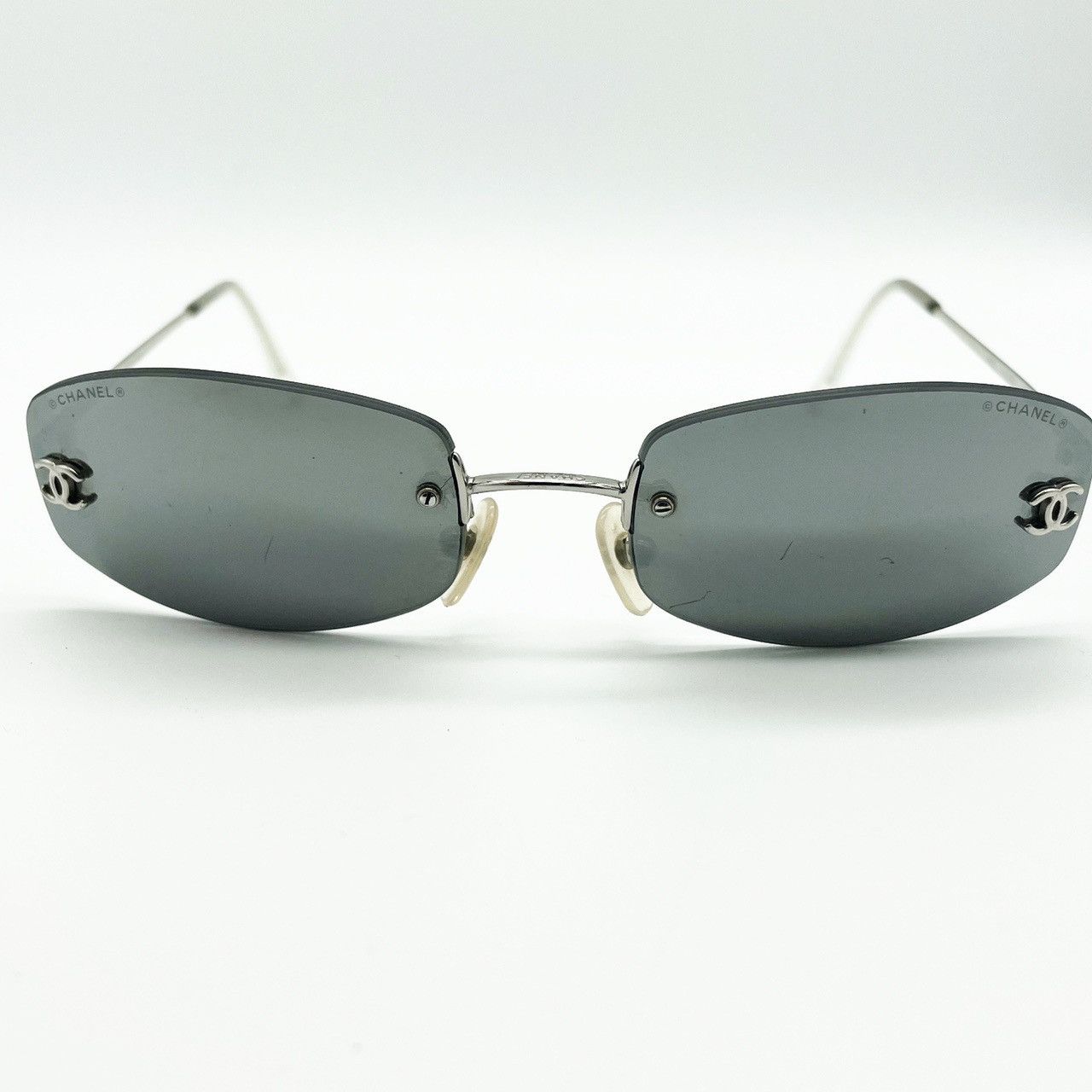 Chanel Vintage Chanel Rimless Sunglasses in Mirrored Silver | Grailed