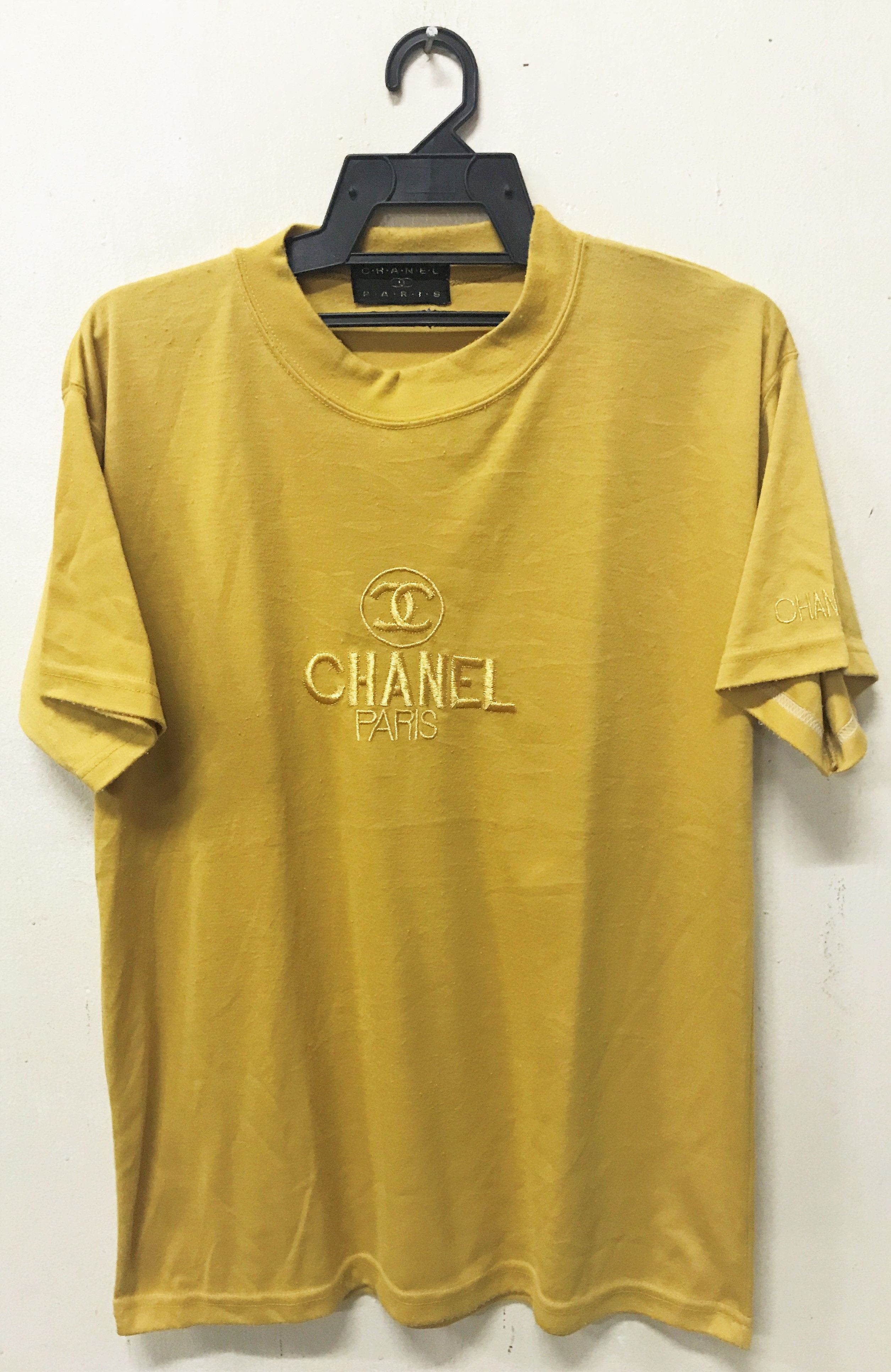 Chanel VINTAGE CHANEL EMBROIDERY LOGO T-SHIRT FREE WORLDWIDE SHIPPING ...