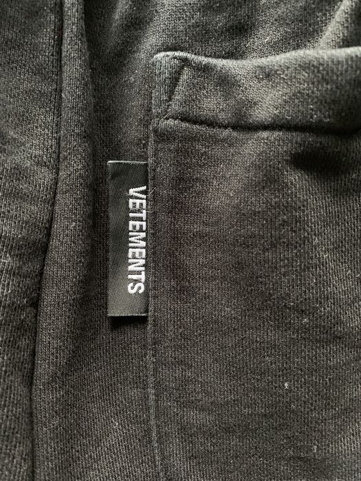 Vetements vetements gothic font sweatpants | Grailed
