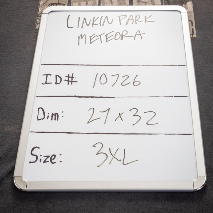 Vintage Linkin Park Meteora Spraypaint stencil graphiti guy | Grailed