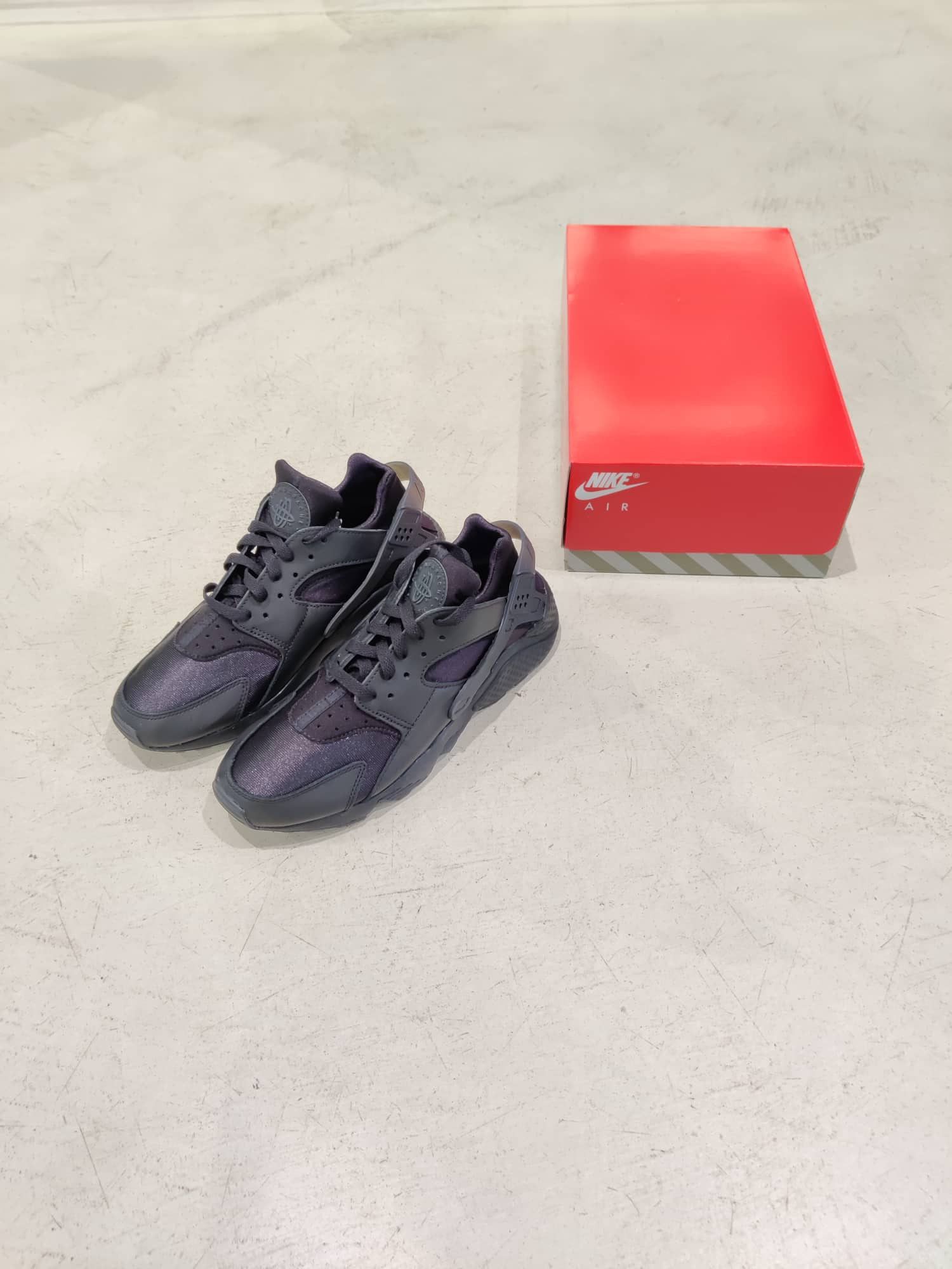 Nike Nike Air Huarache DD1068-002 US 11 | Grailed