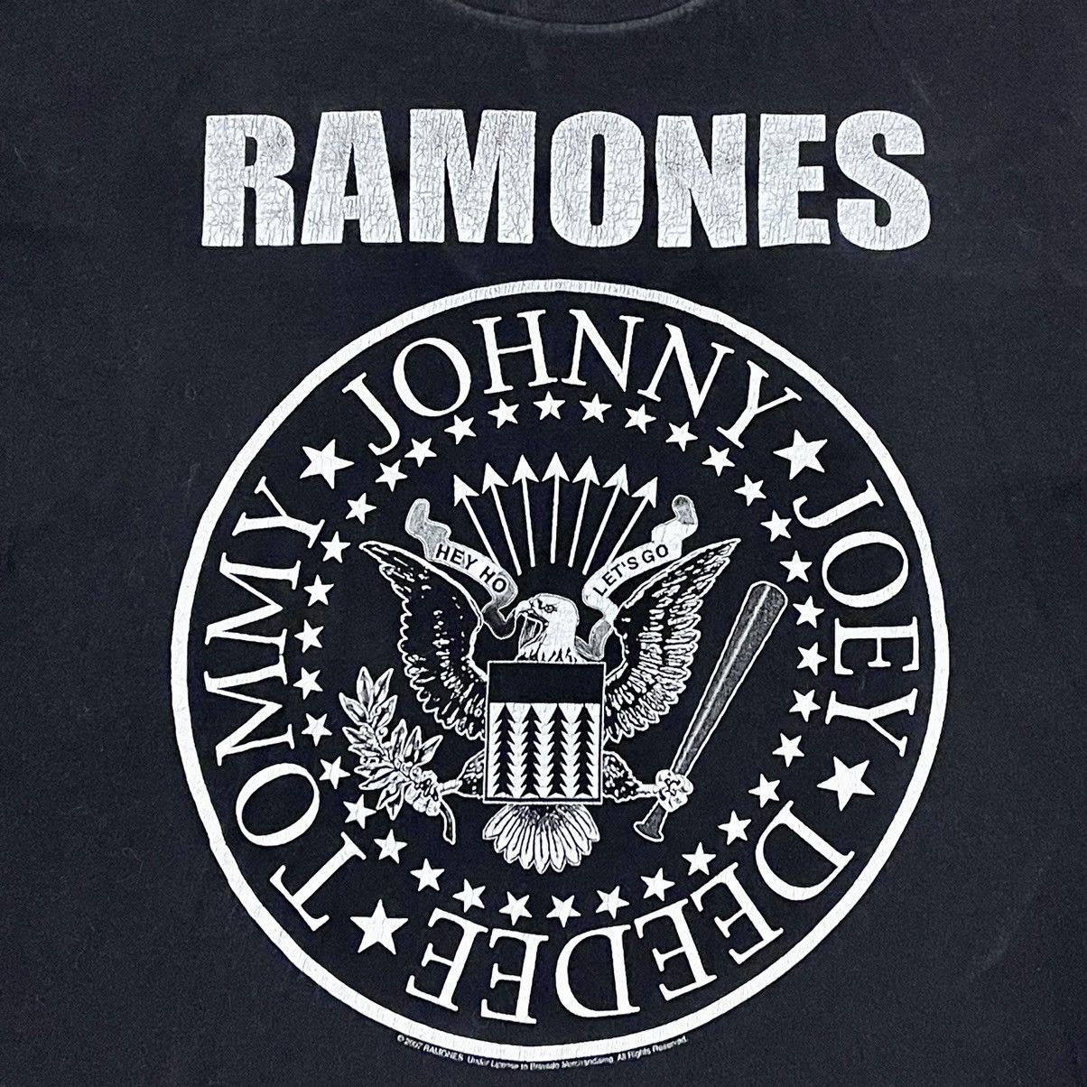 Band Tees × Vintage VINTAGE 2007 OFFICIAL THE RAMONES MERCH TEE! | Grailed