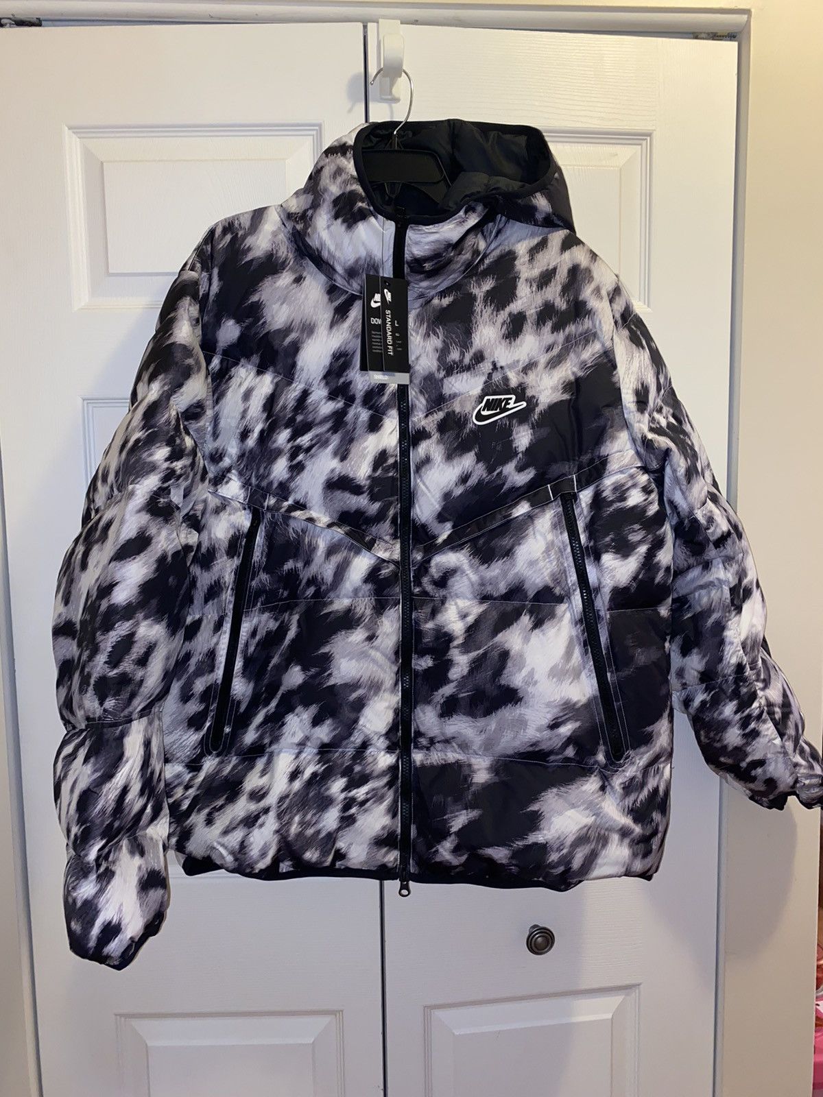 Nike Nike Black & White Marble Puffer Bomber Jacket | Grailed