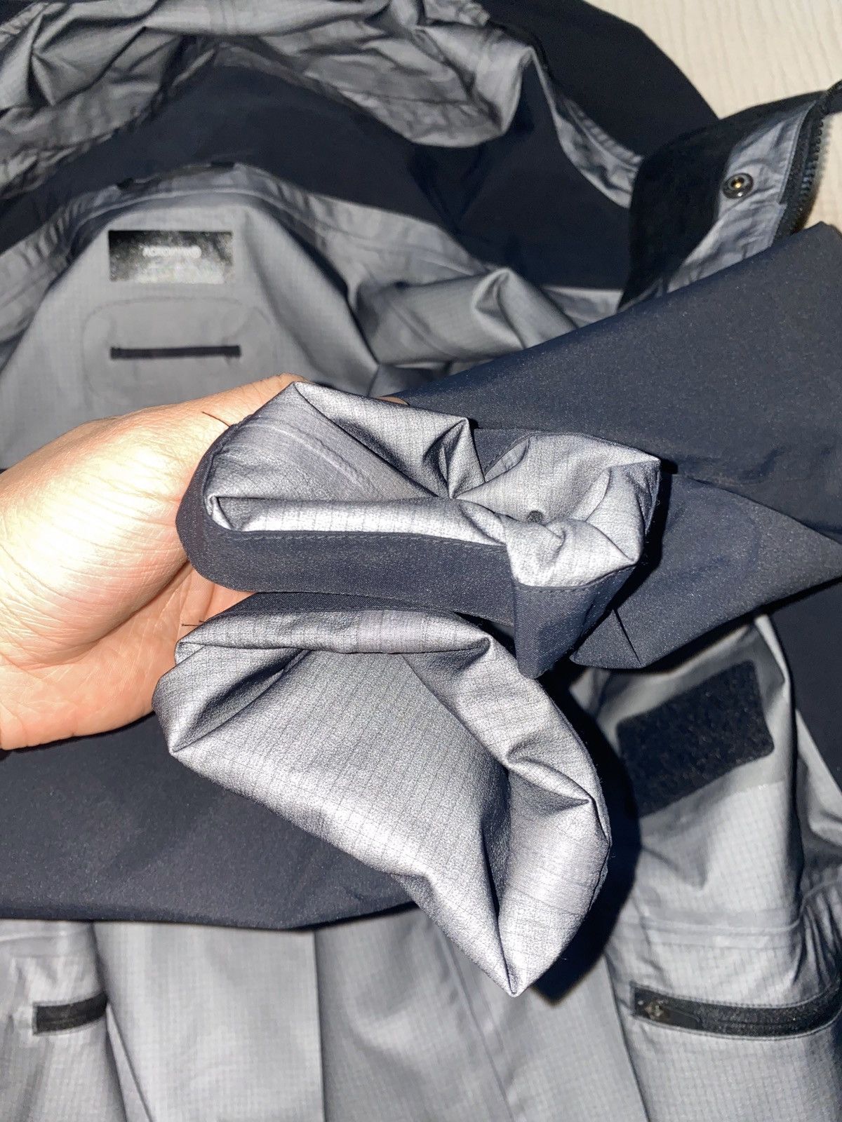 Acronym J43A-GT Medium Full Pack | Grailed