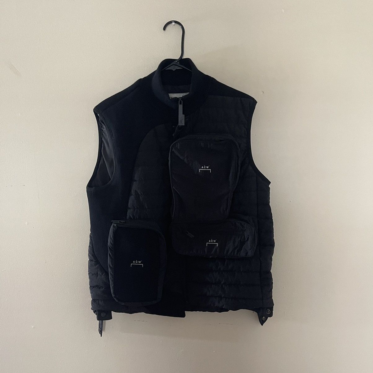 A-COLD-WALL* A Cold Wall ACW* FW19 multiple 3D pocket utility down vest ...