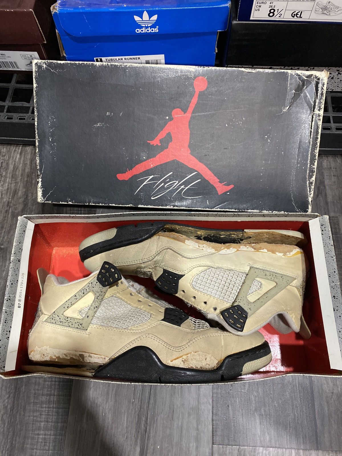 Jordan Brand OG 1989 Air Jordan 4 White Cement size 9 | Grailed