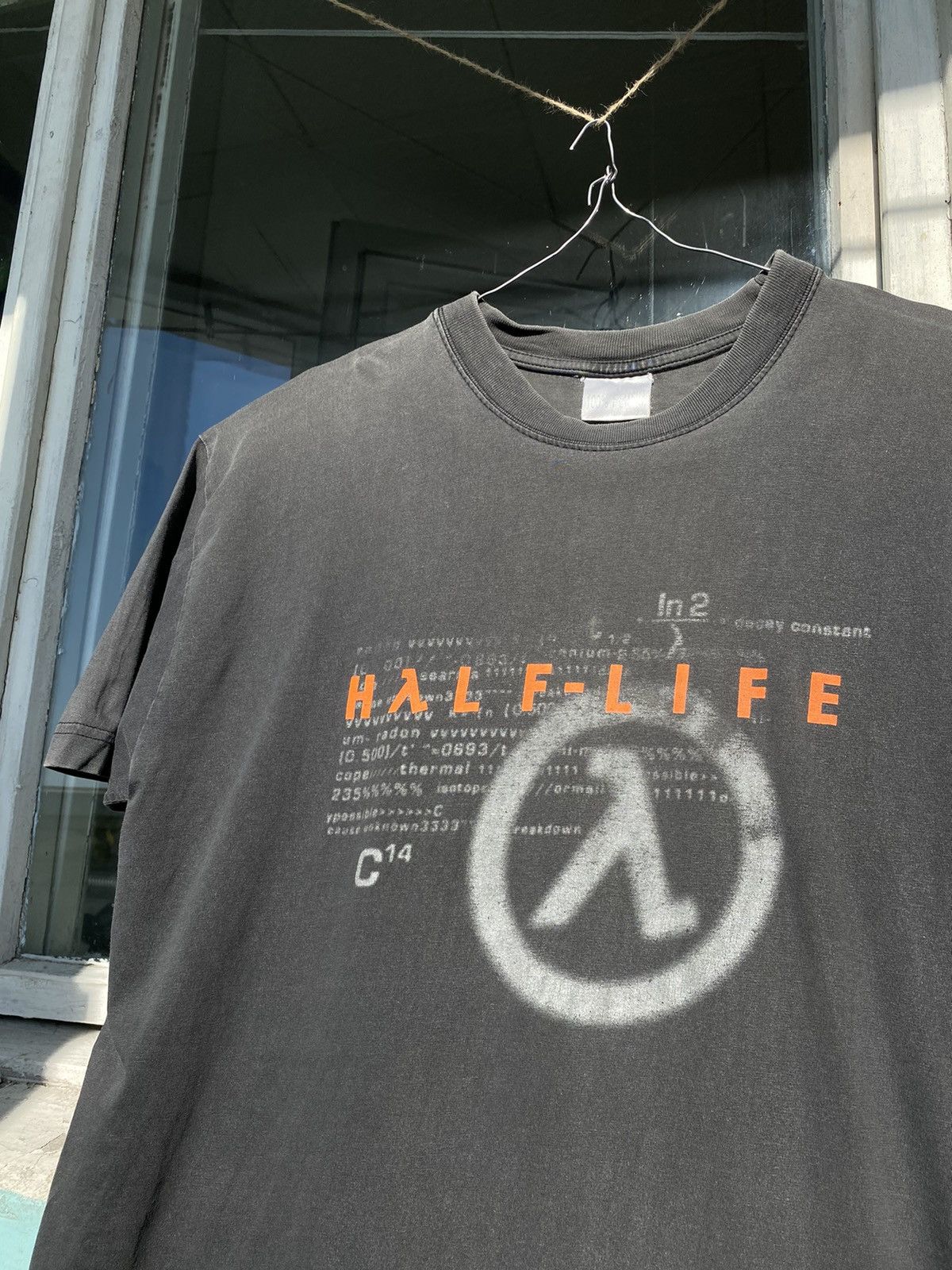 Vintage Vintage half life T-shirt game tee | Grailed