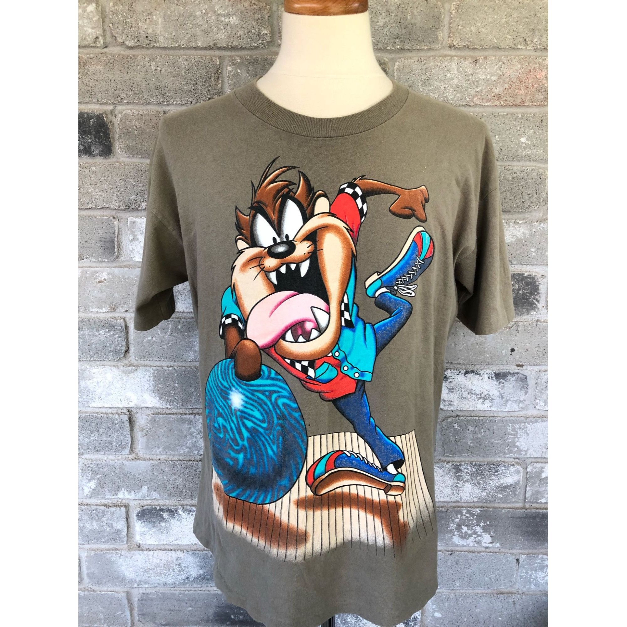 Vintage Vintage Looney Tunes Taz Bowling Warner Bros Tee | Grailed