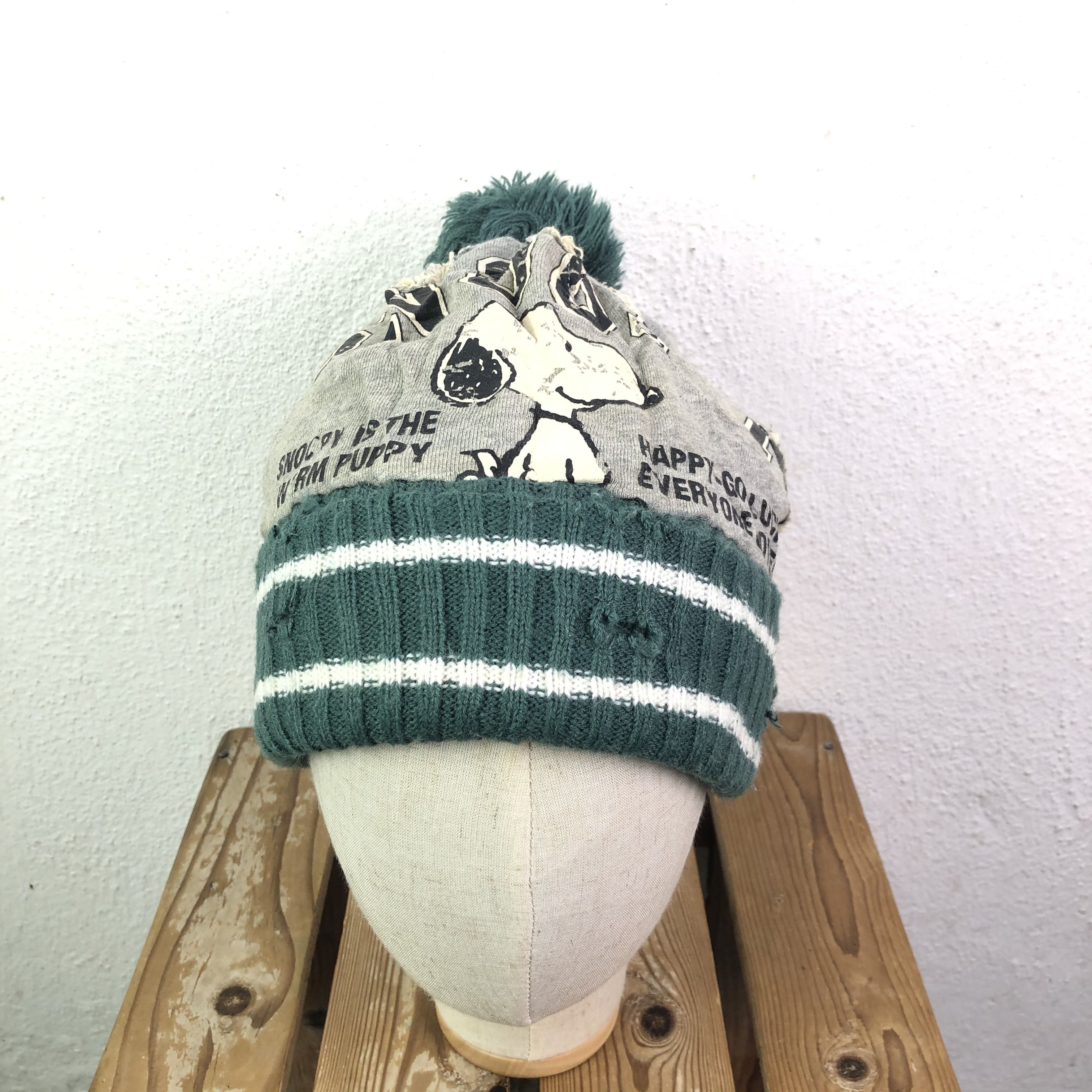 Peanuts SNOOPY Cartoon Beanie Hat Snow hat | Grailed
